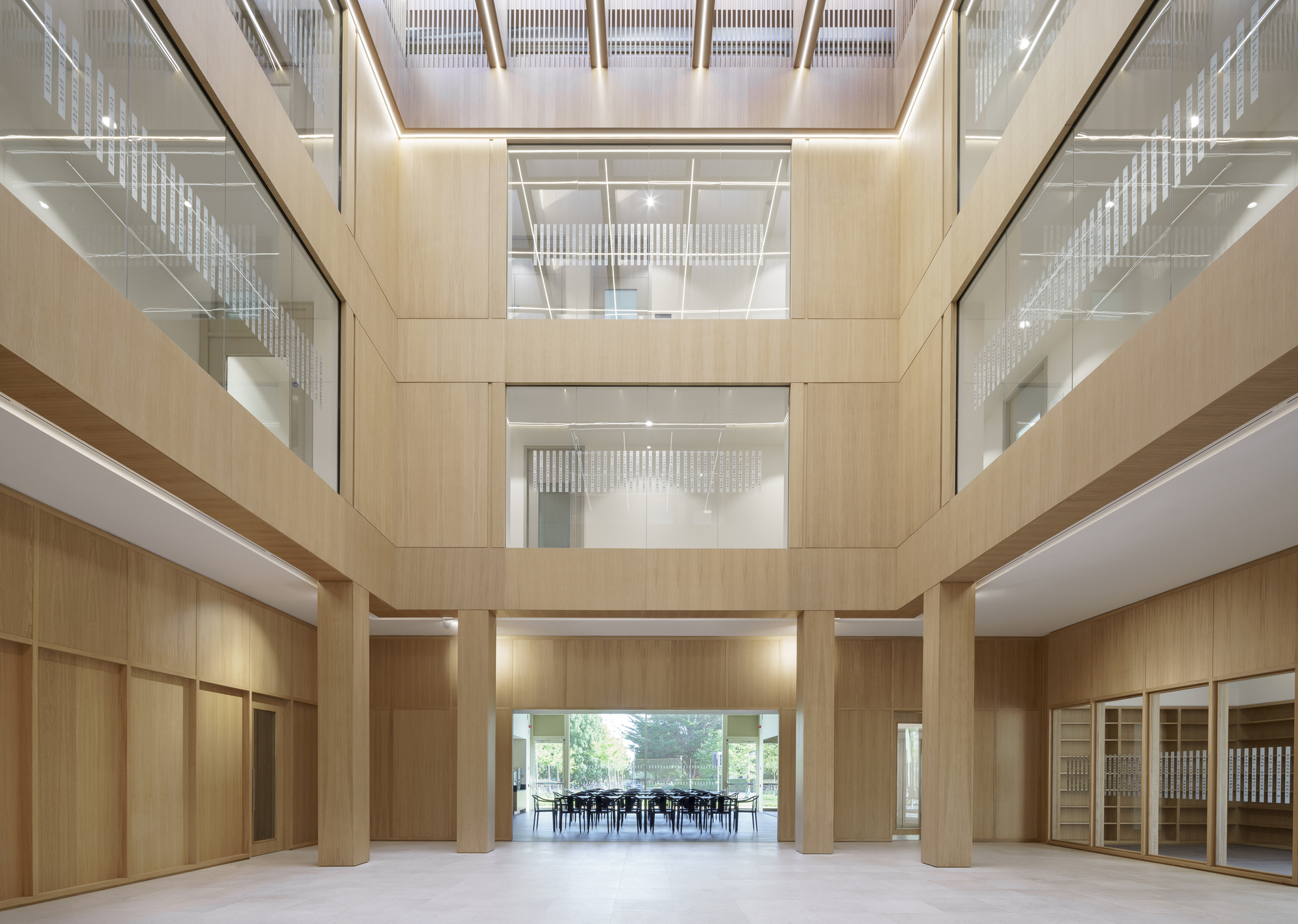Gallery of Confucius Institute at UCD Belfield Campus / Robin Lee ...