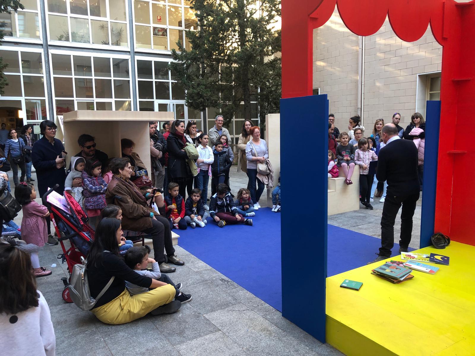 Gallery of Tea, Chocolate, Coffee Pavilion / knitknot architecture - 4