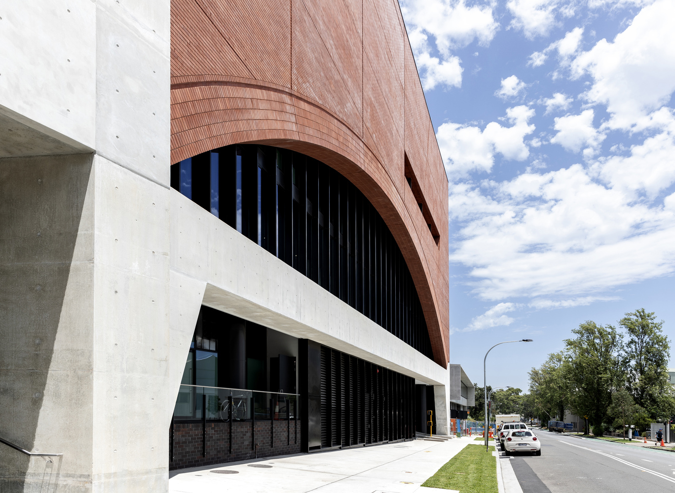 Gallery of The Roc Rail Operations Centre / Jacobs + Smart Design ...