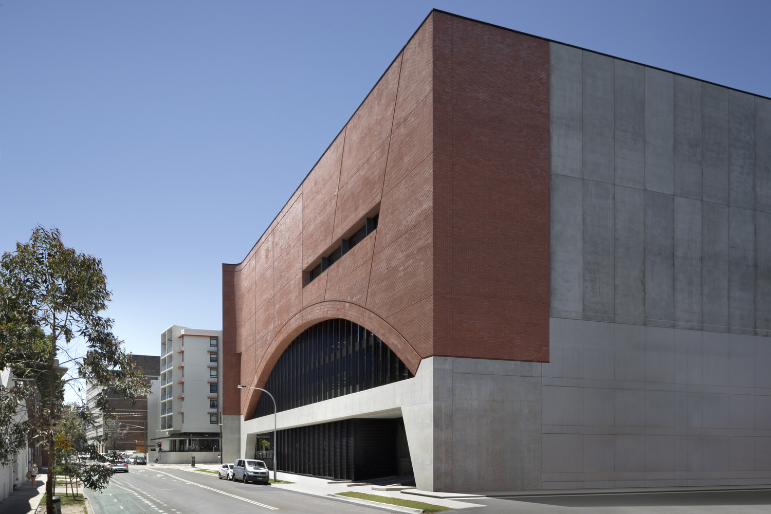 Gallery of The Roc Rail Operations Centre / Jacobs + Smart Design ...