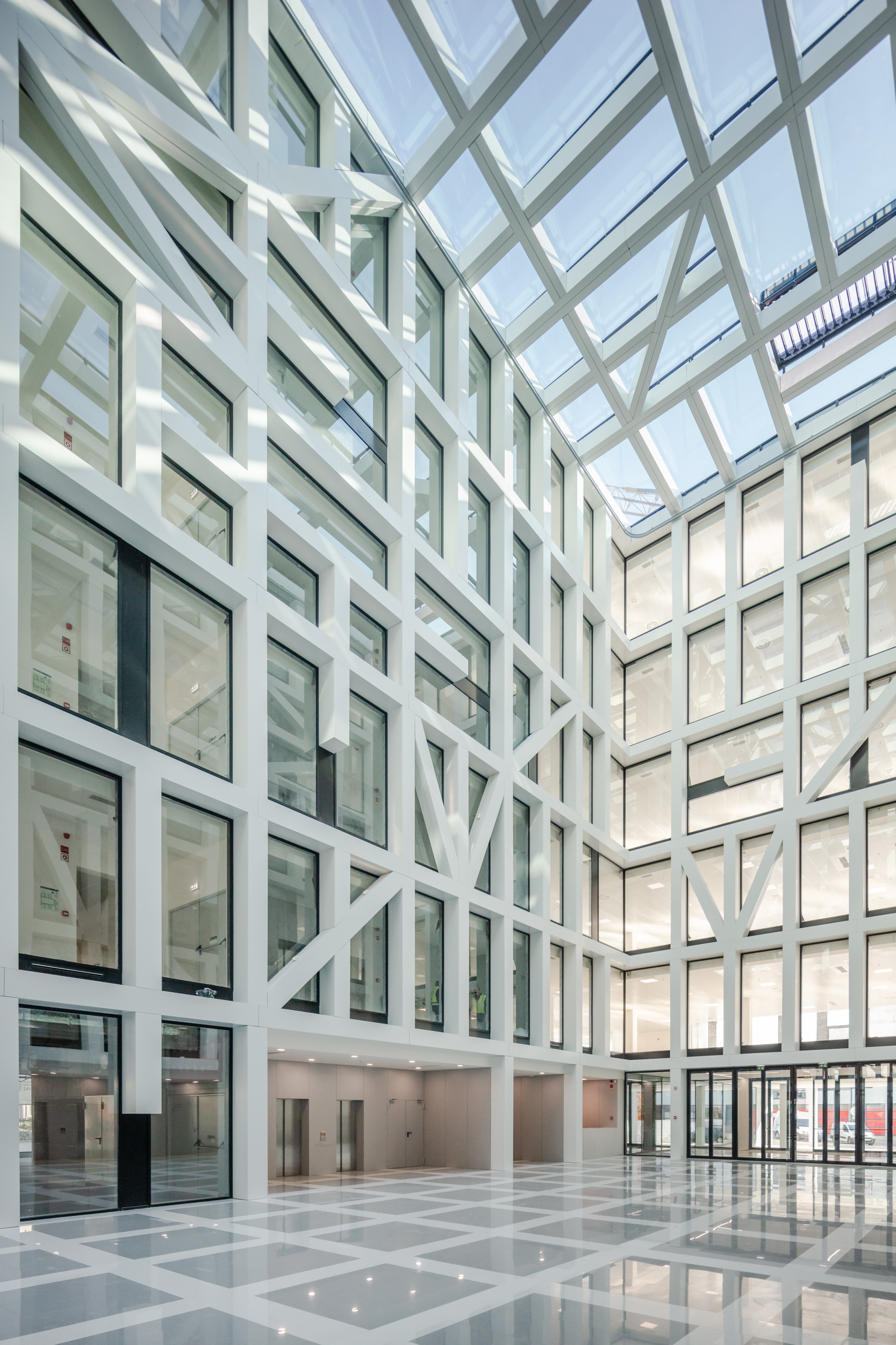 Gallery of Urbo Business Centre / Nuno Ferreira Capa | arquitectura e ...