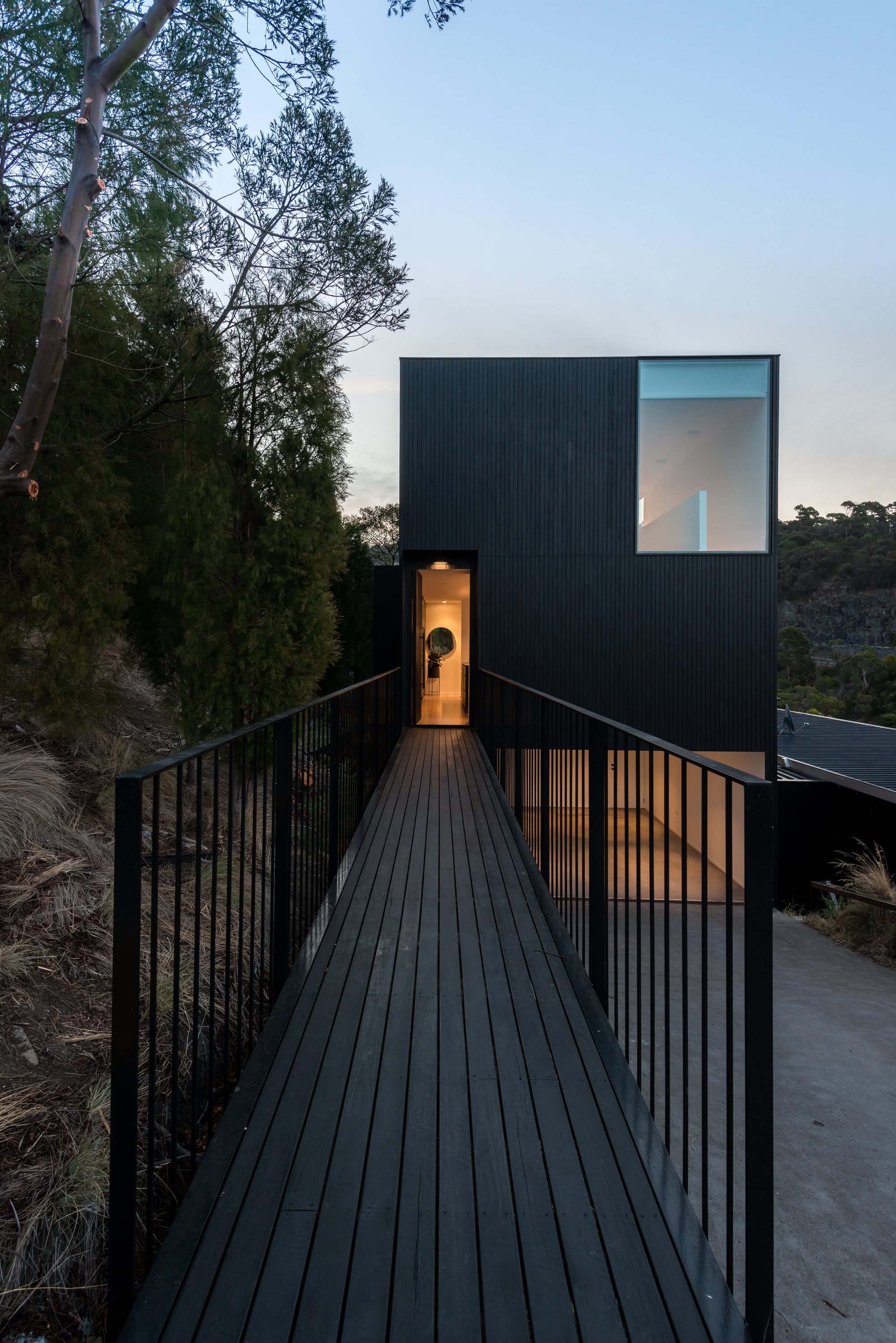 Gallery of (Gr)ancillary Dwelling / Crump Architects - 19