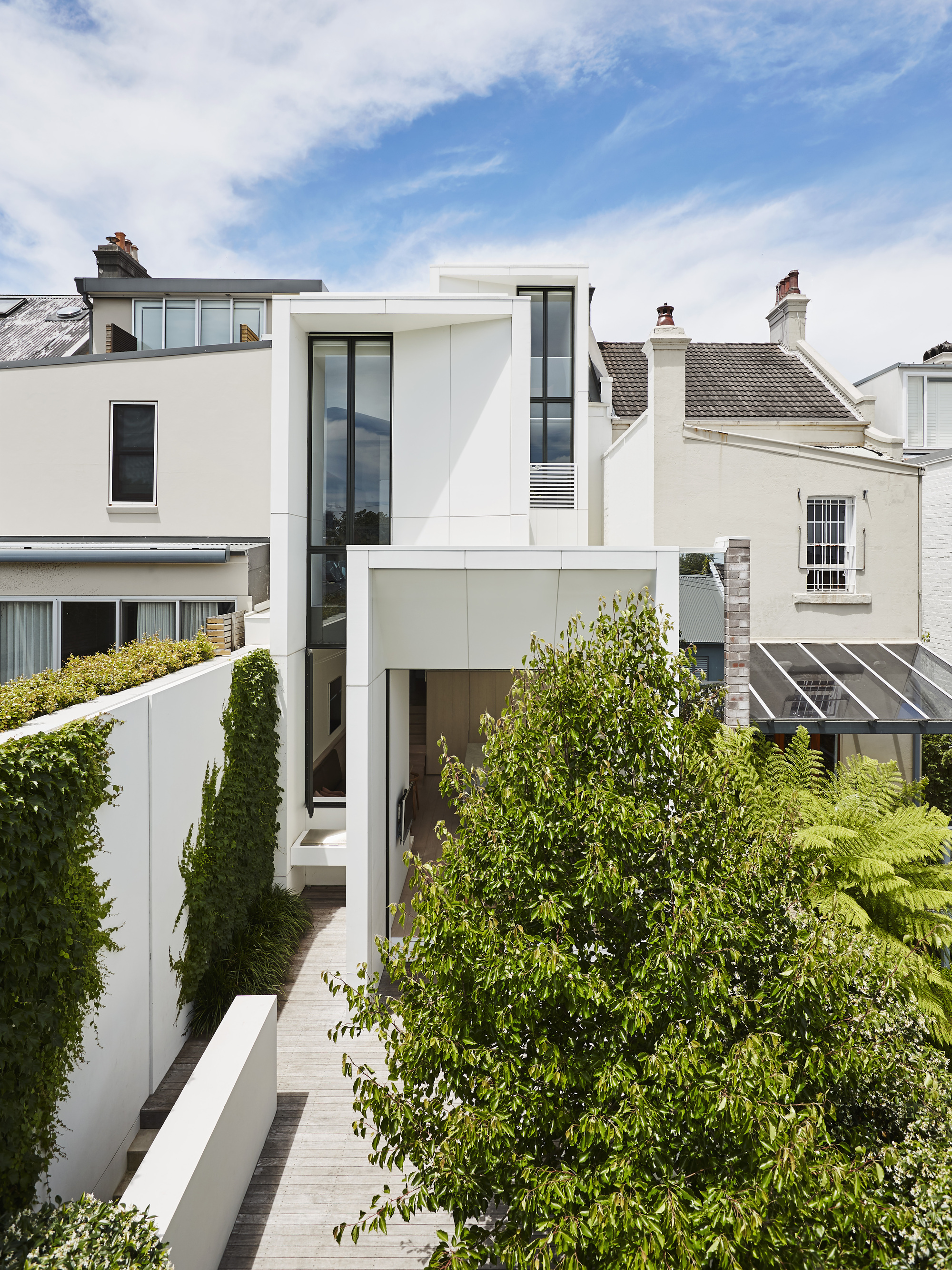 Gallery of Regent House / Smart Design Studio - 33