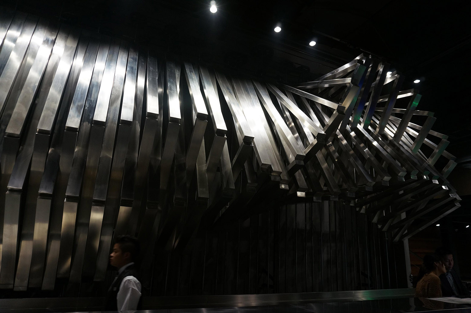 Gallery of 15 Projects of Steel Stealing the Show - 14