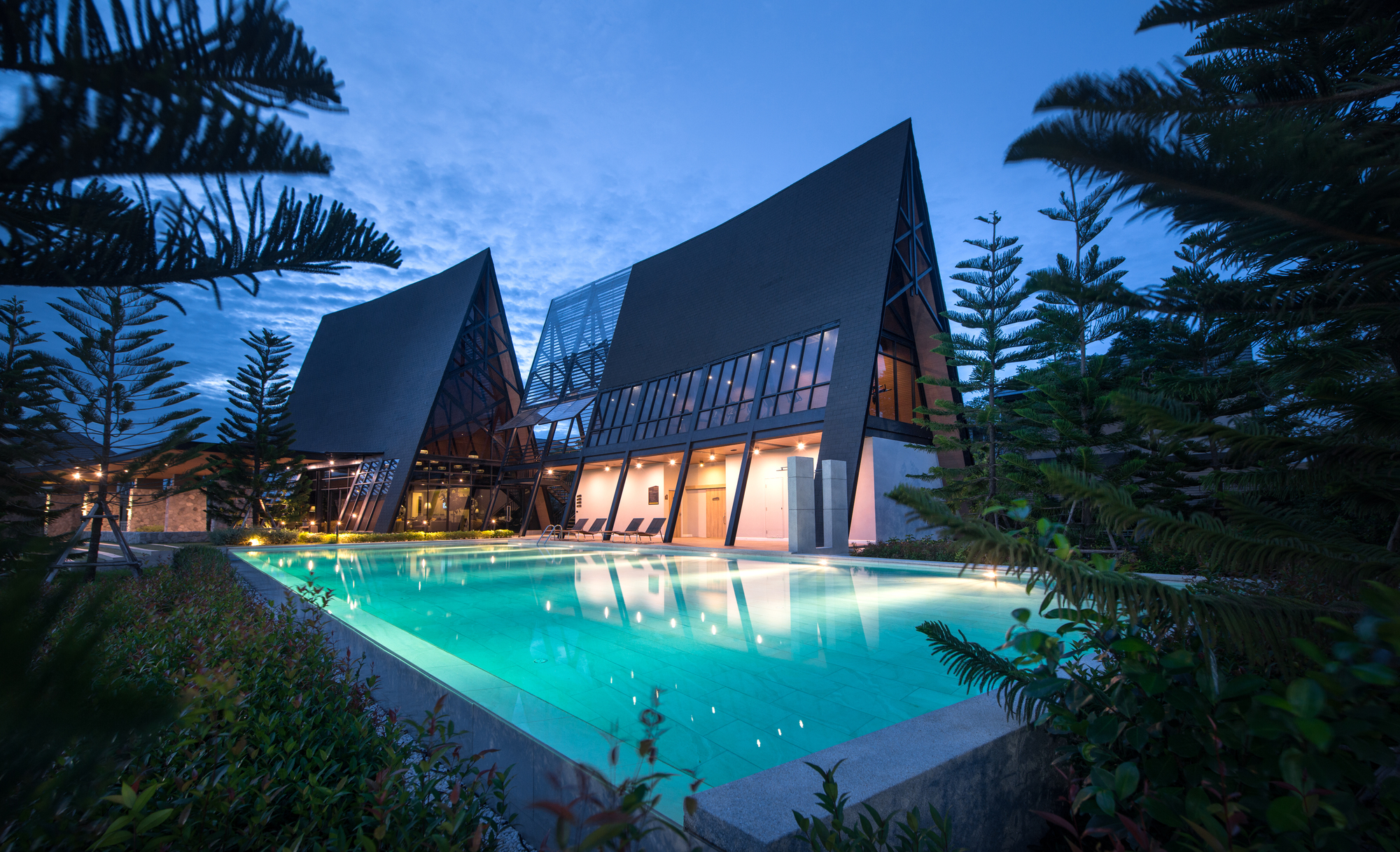 Gallery of Clubhouse Bangkok Boulevard / AplusCon Architects - 16