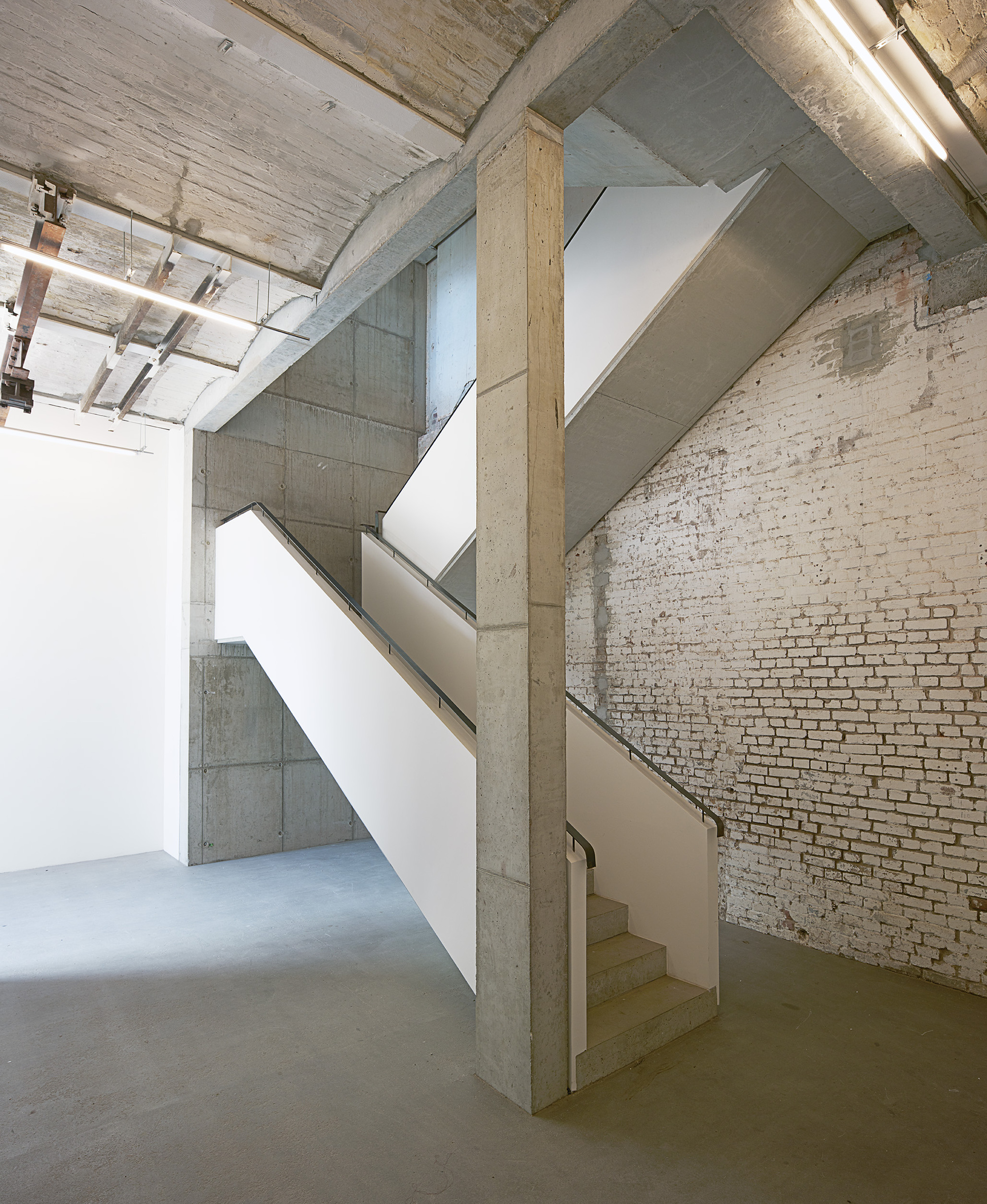 Gallery of Lindower 22 Ateliers and Galleries / Heim Balp Architekten - 3