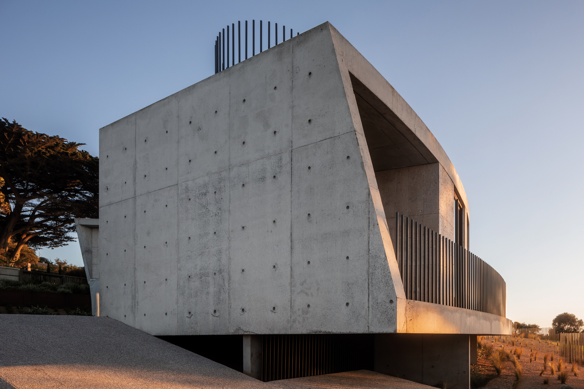 Gallery of Tidal Arc House / Woods Bagot - 3