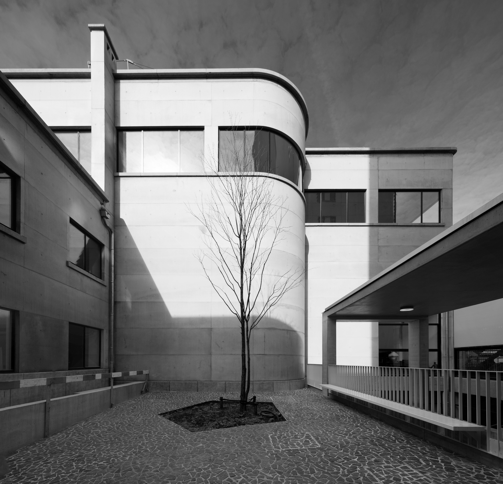 Robbrecht en Daem Promote Collaboration, Community, and Open-Minded ...