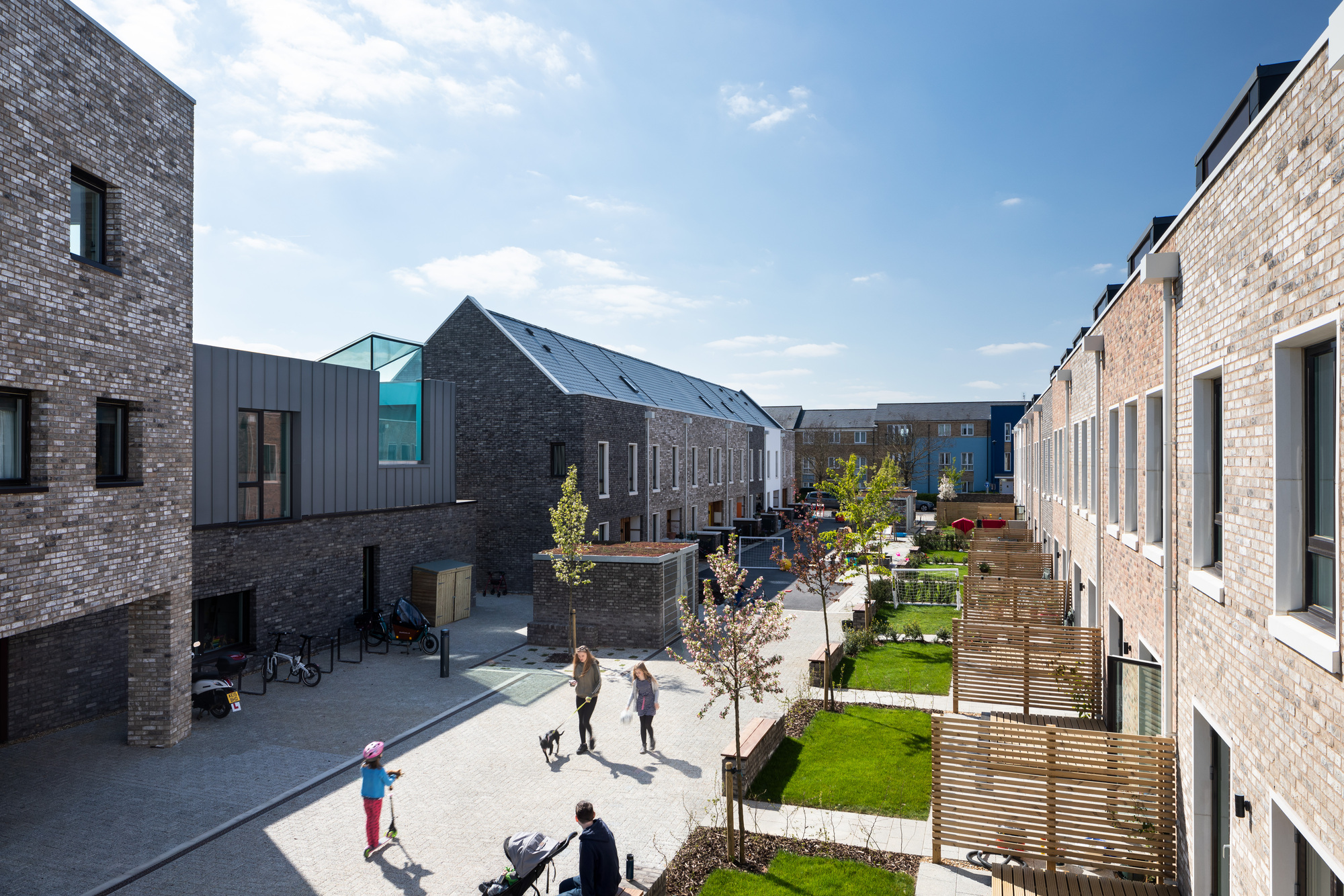 Gallery of Marmalade Lane Cohousing Development / Mole Architects - 15
