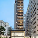 Jade Building / FGMF | ArchDaily