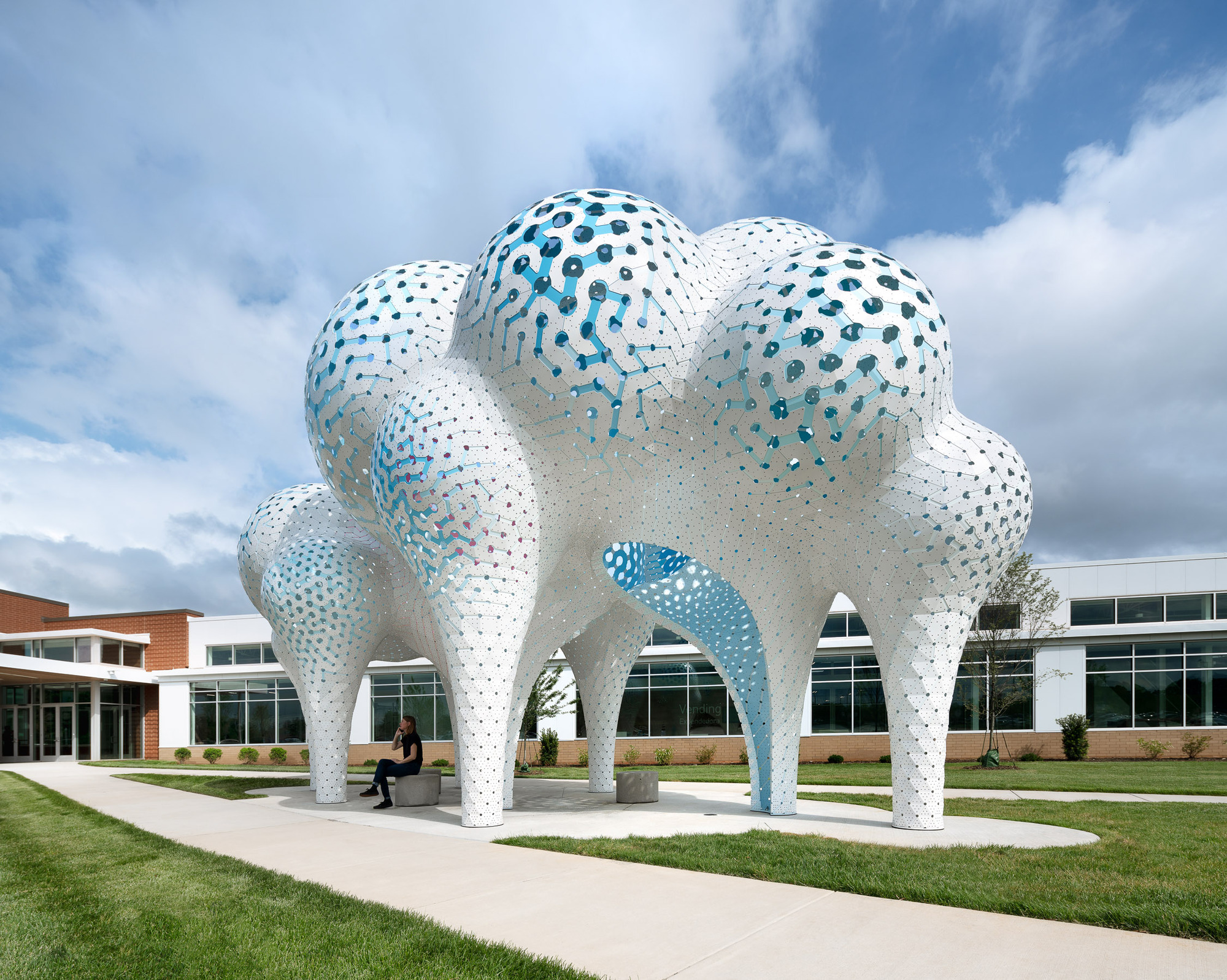 Gallery of Pillars of Dreams Pavilion / MARC FORNES / THEVERYMANY - 9