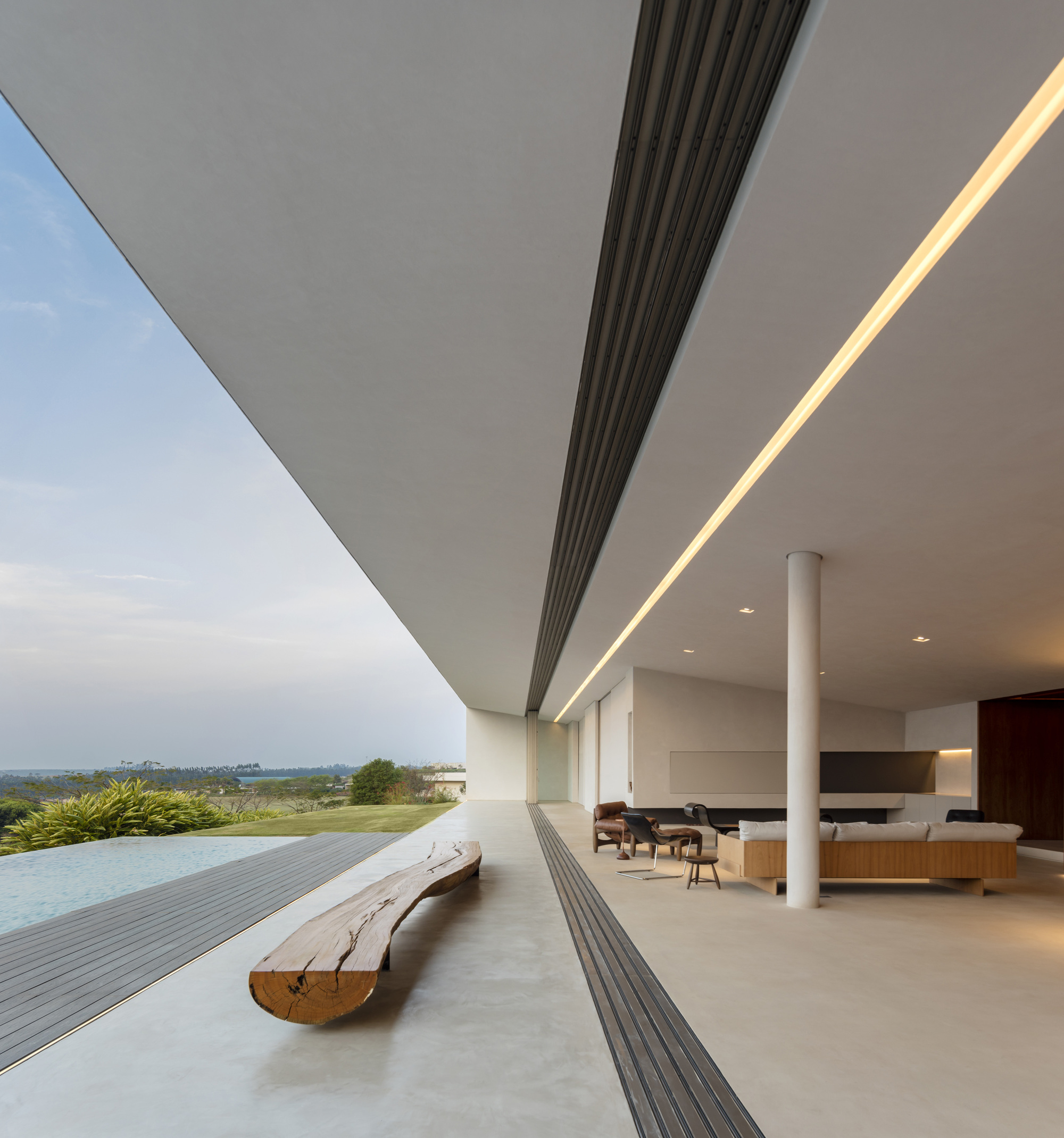 Gallery of JY House / Studio Arthur Casas - 4