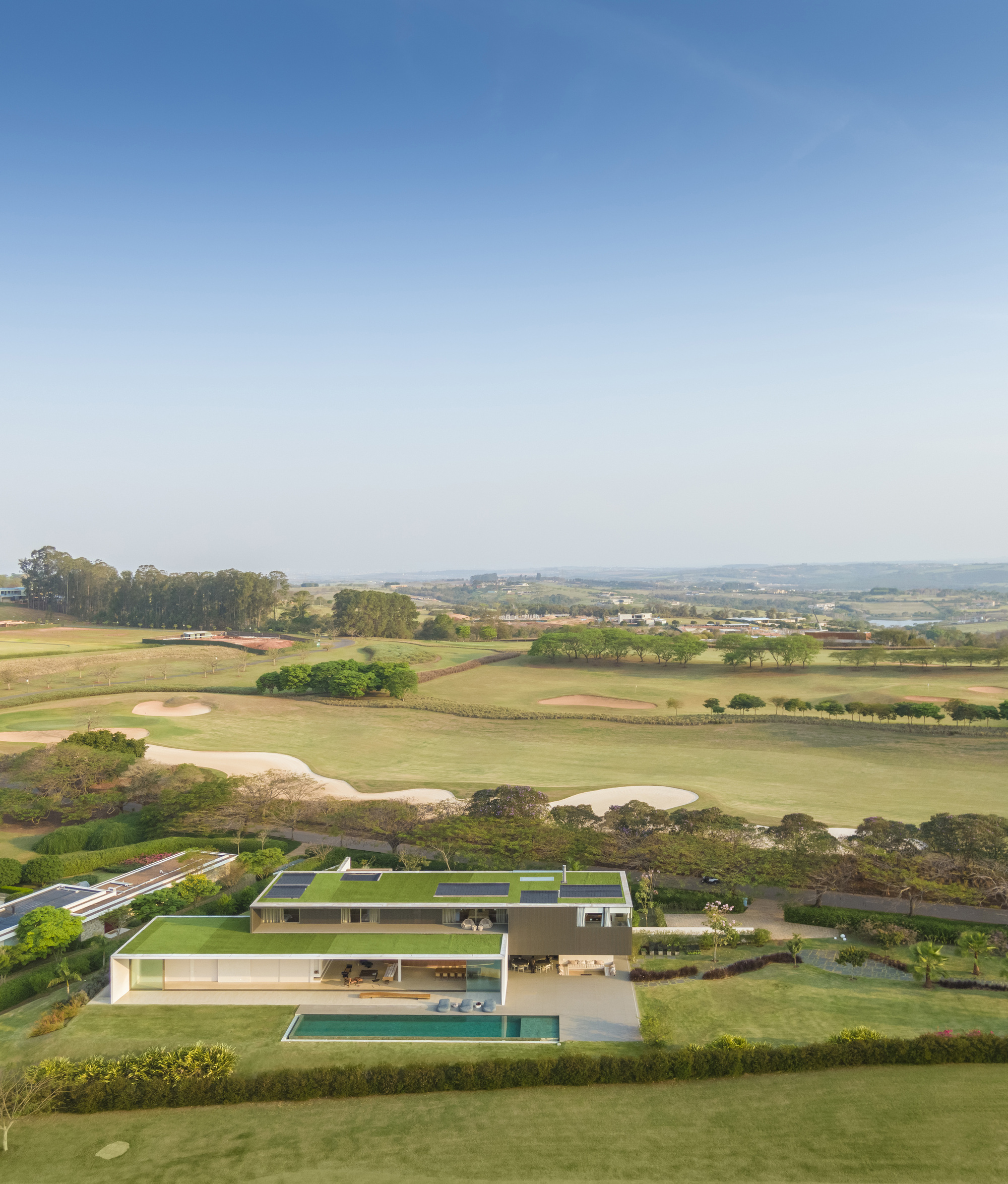 Gallery of JY House / Studio Arthur Casas - 7