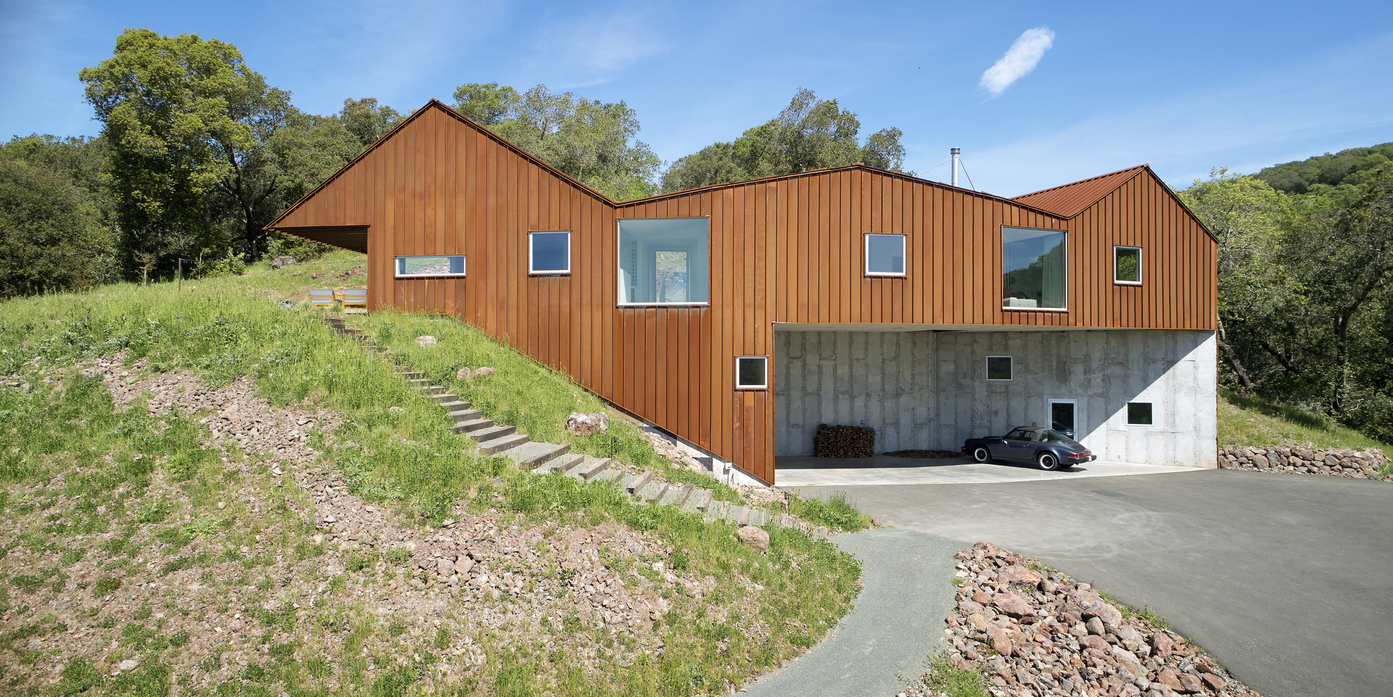 Triple Barn House / Mork-Ulnes Architects | ArchDaily