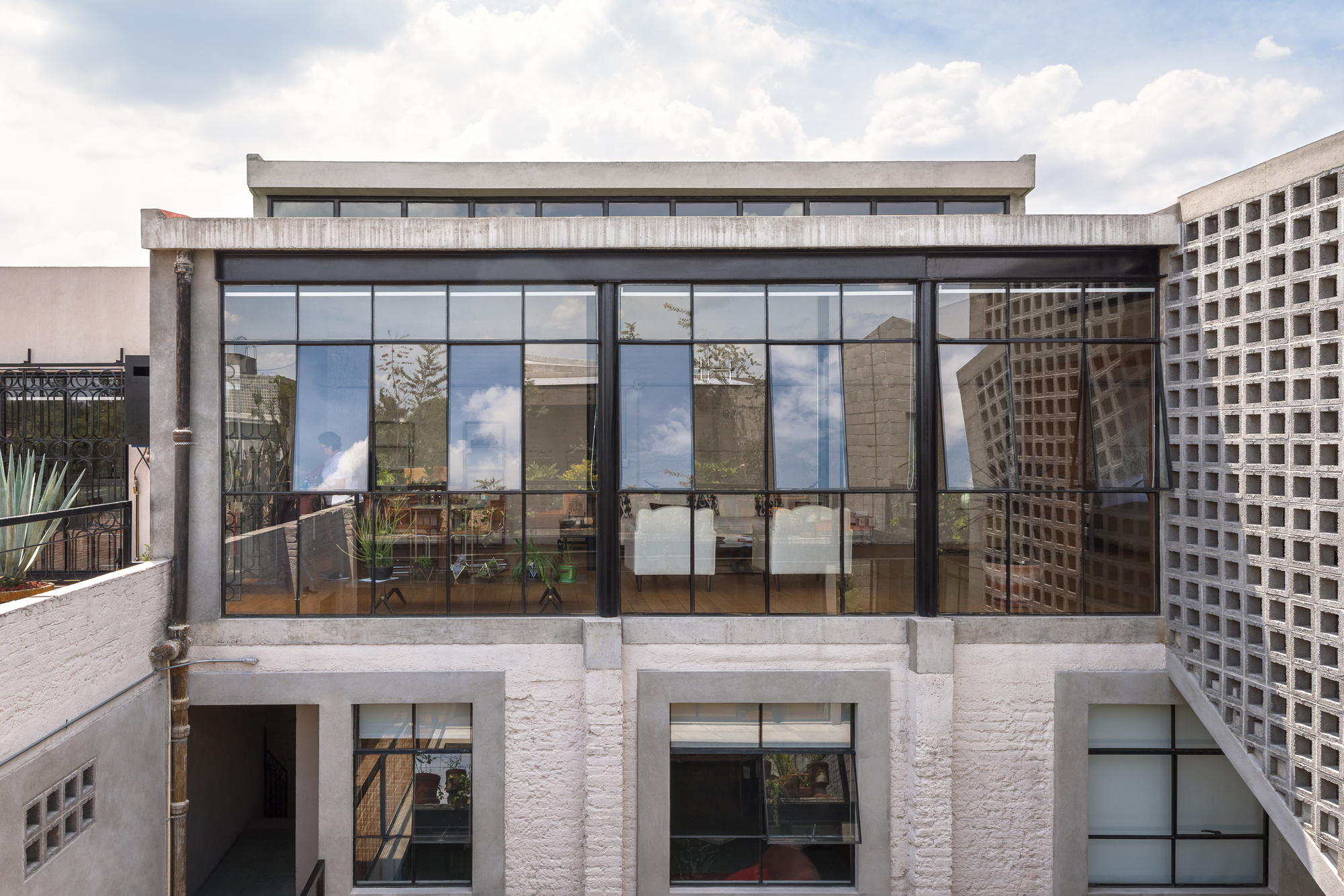 Galería de Edificio Lirio 7 / BAAQ' - 4