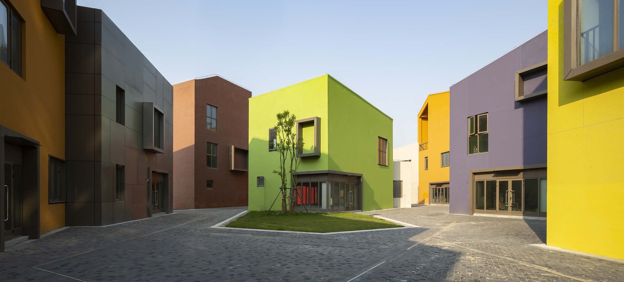 Gallery of LinGang New City Community Shopping Center / Shanghai ZF ...