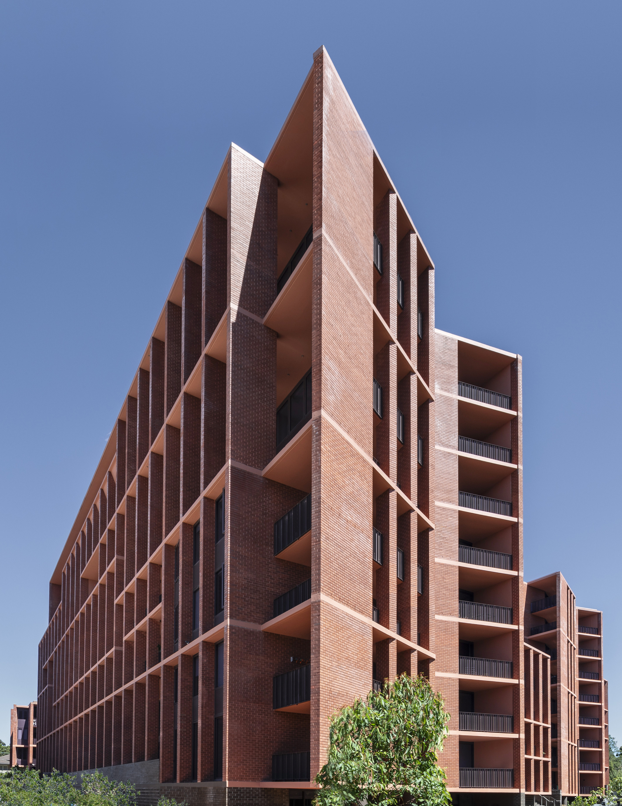 Gallery of Arlington Grove Residential Building / Smart Design Studio - 4