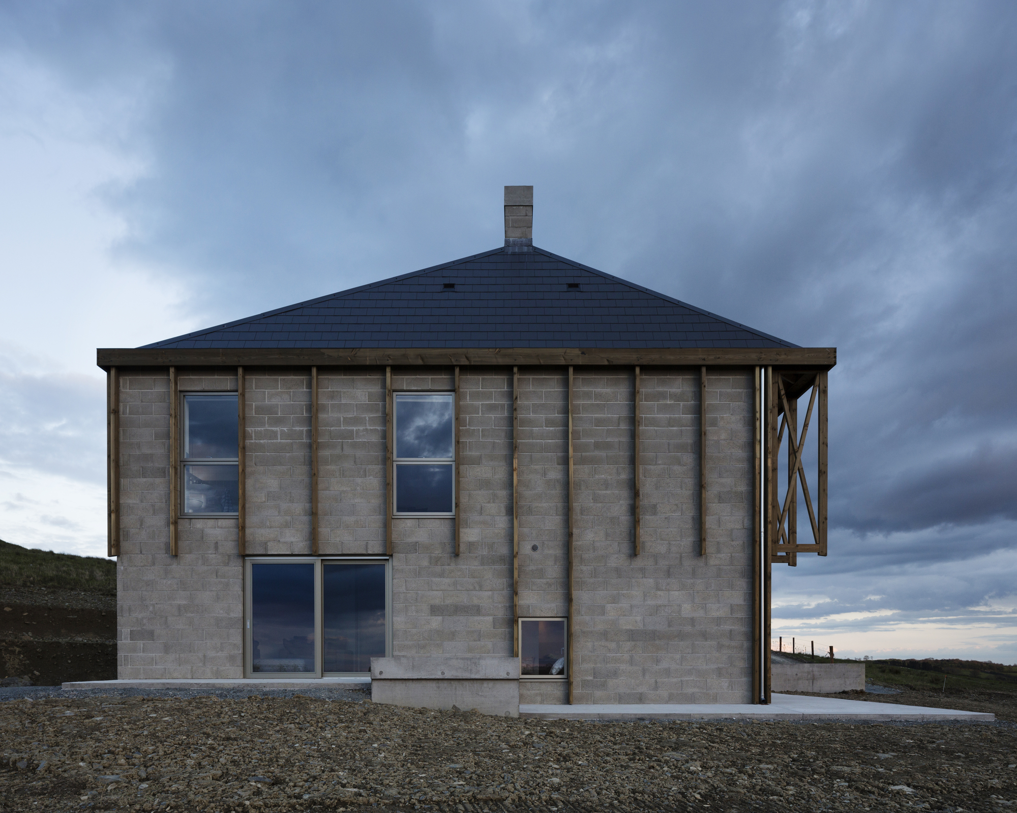 Gallery of Killan Farmhouse / T O B Architect - 1