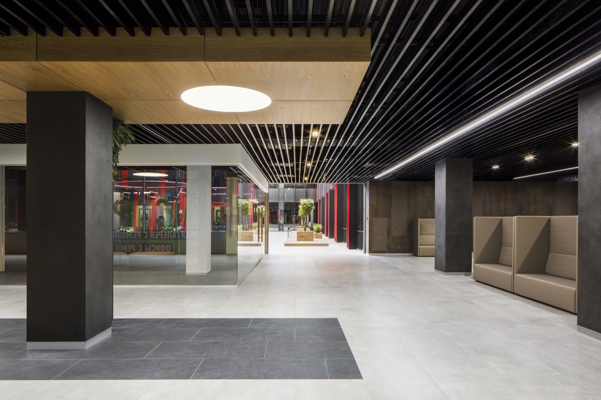 Gallery of Neo Geo Business Center Interiors / T+T Architects - 6