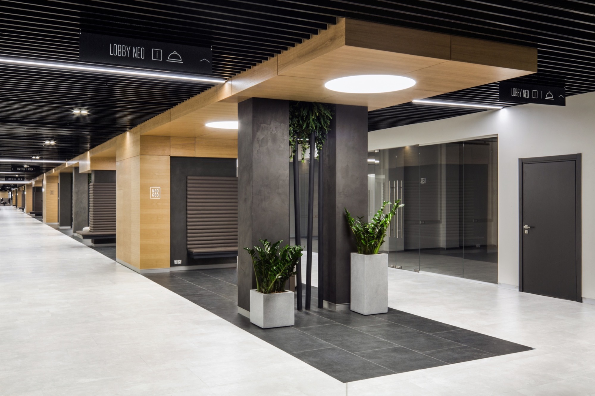 Gallery of Neo Geo Business Center Interiors / T+T Architects - 13