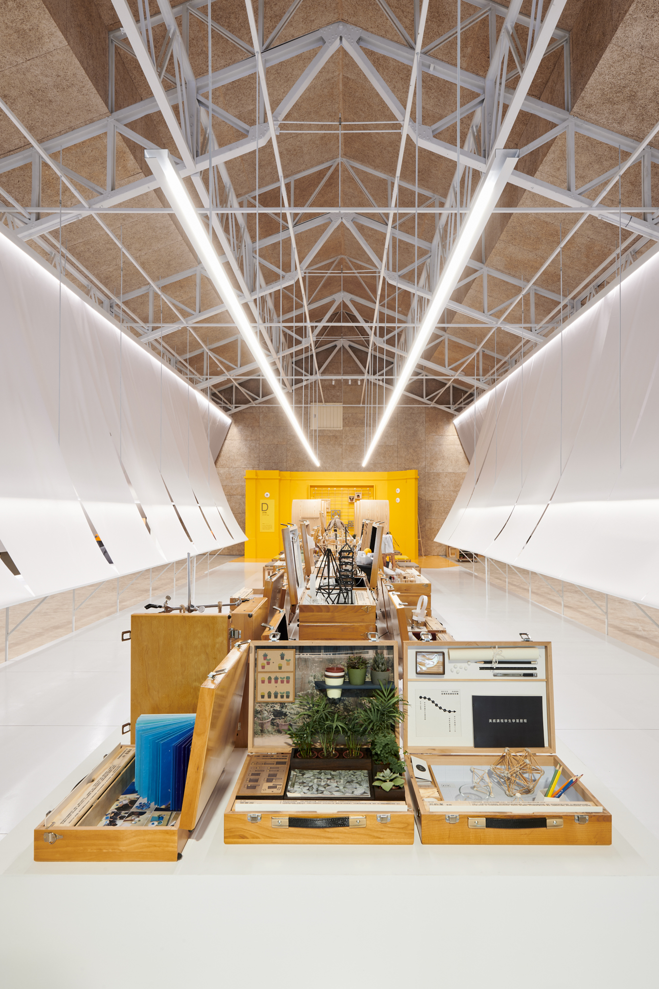 Gallery of Paper Roof Exhibition Space / B+P Architects - 4