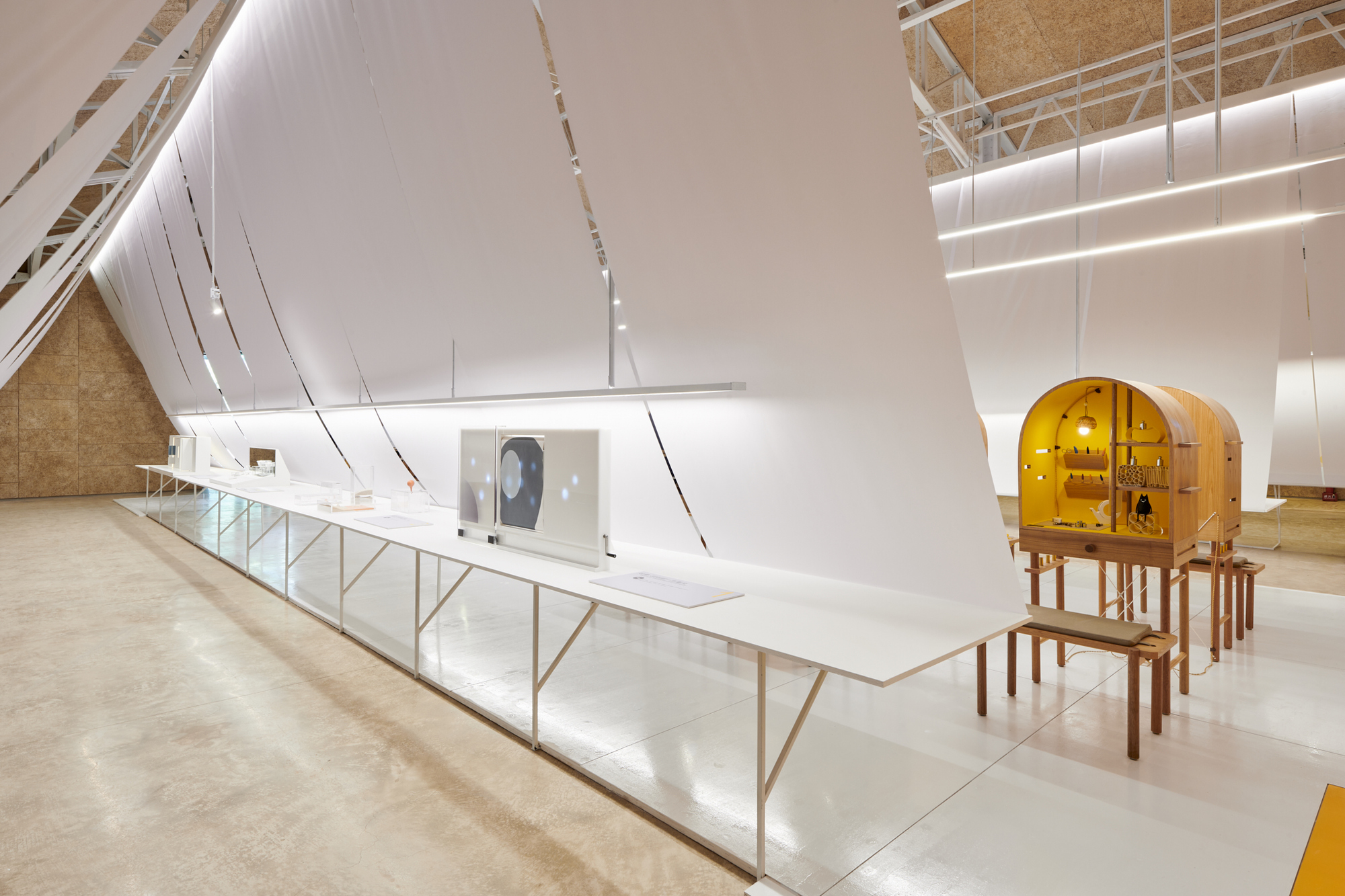 Gallery of Paper Roof Exhibition Space / B+P Architects - 14