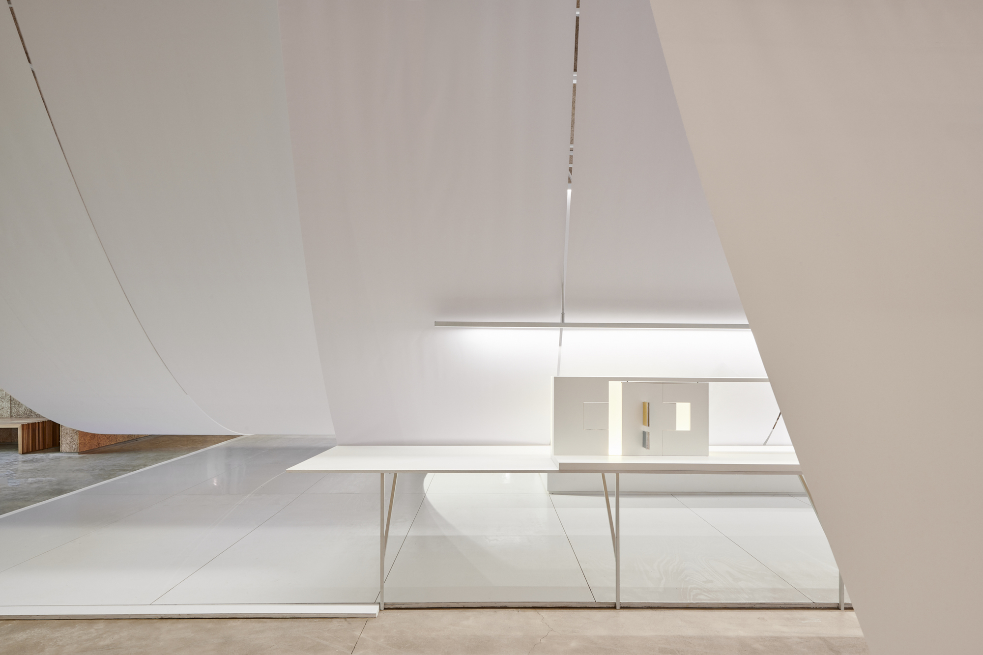 Gallery of Paper Roof Exhibition Space / B+P Architects - 26