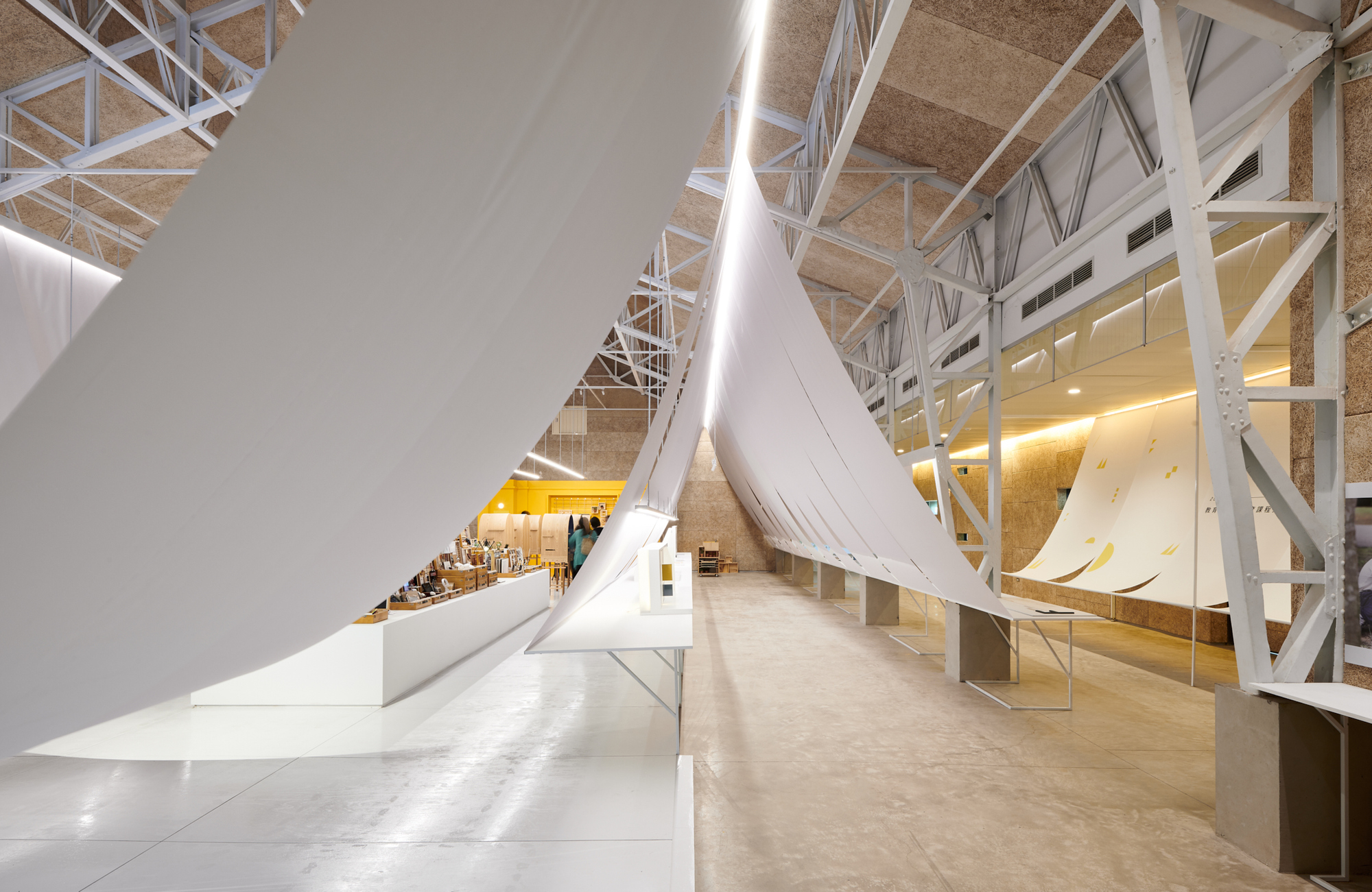 Gallery of Paper Roof Exhibition Space / B+P Architects - 24