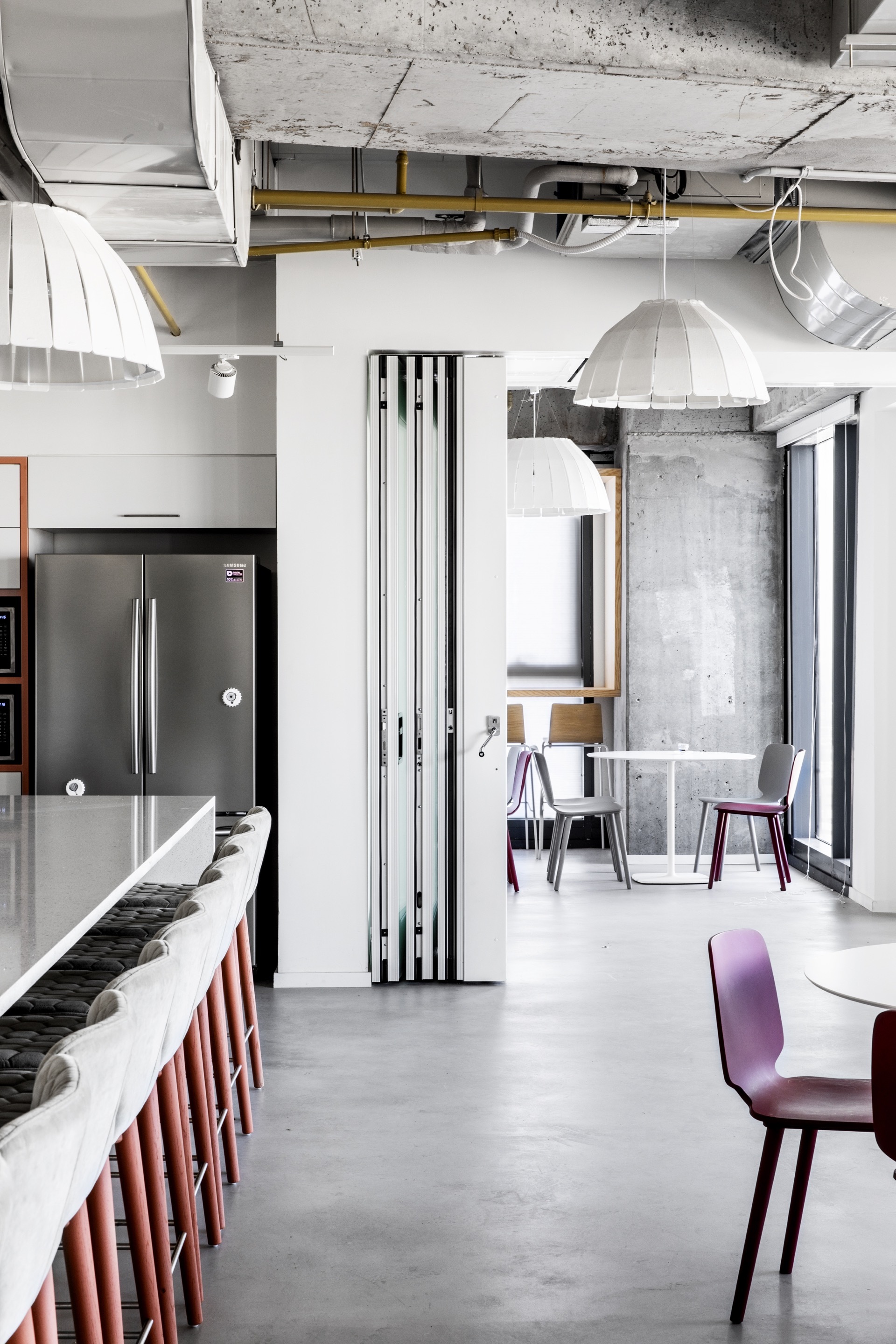 Galería de Nuvo / Roy David Studio - 14