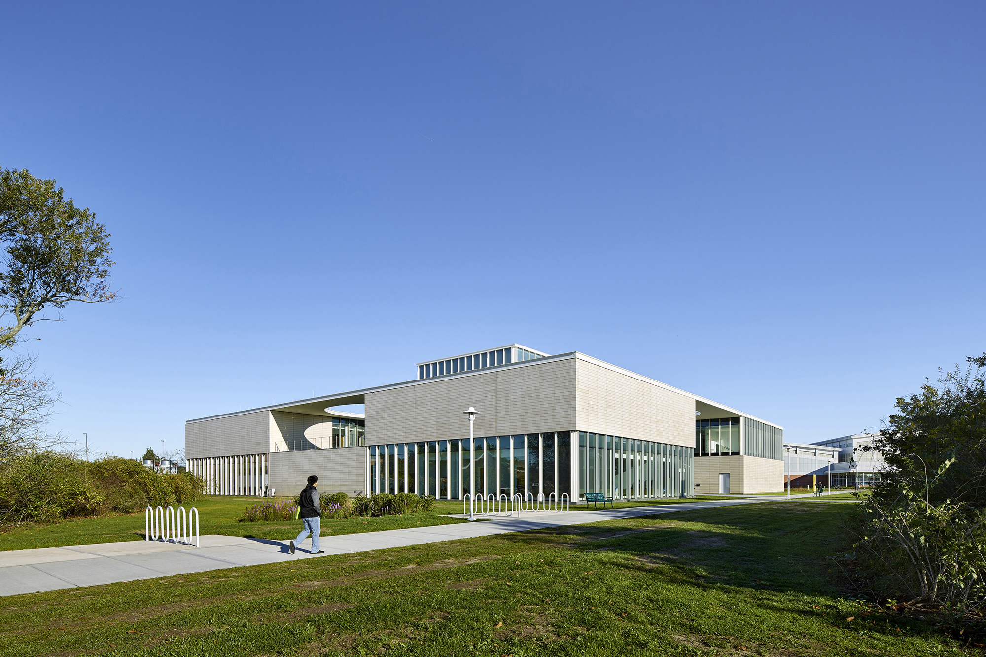 Gallery of SCCC Learning Resource Center / ikon.5 architects - 10