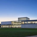 SCCC Learning Resource Center / ikon.5 architects | ArchDaily
