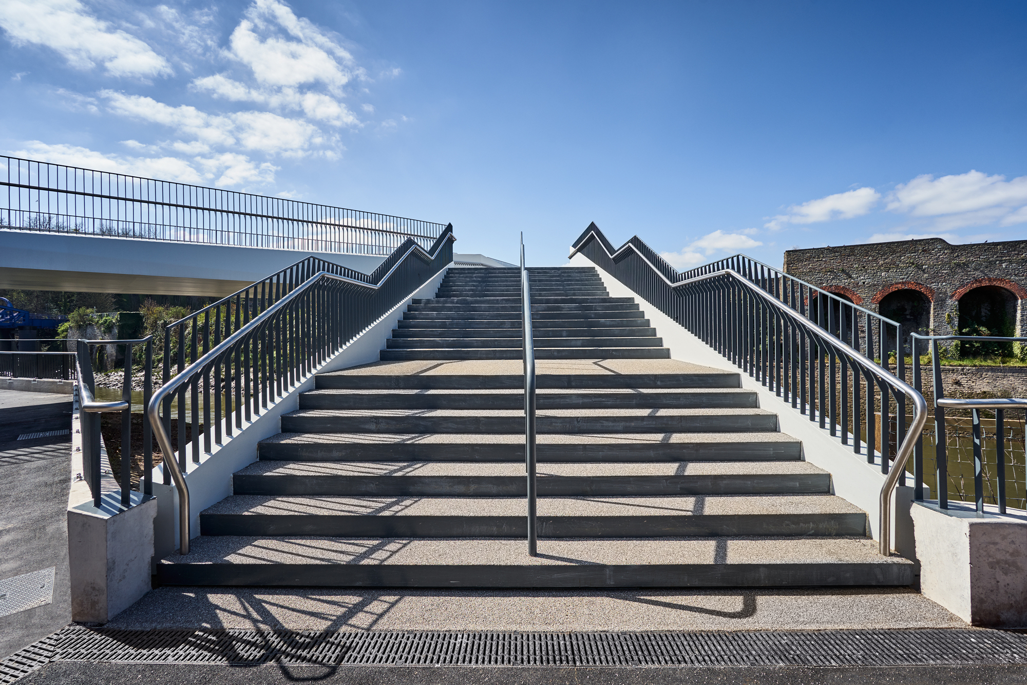 Gallery of St. Philips Footbridge / Knight Architects - 6