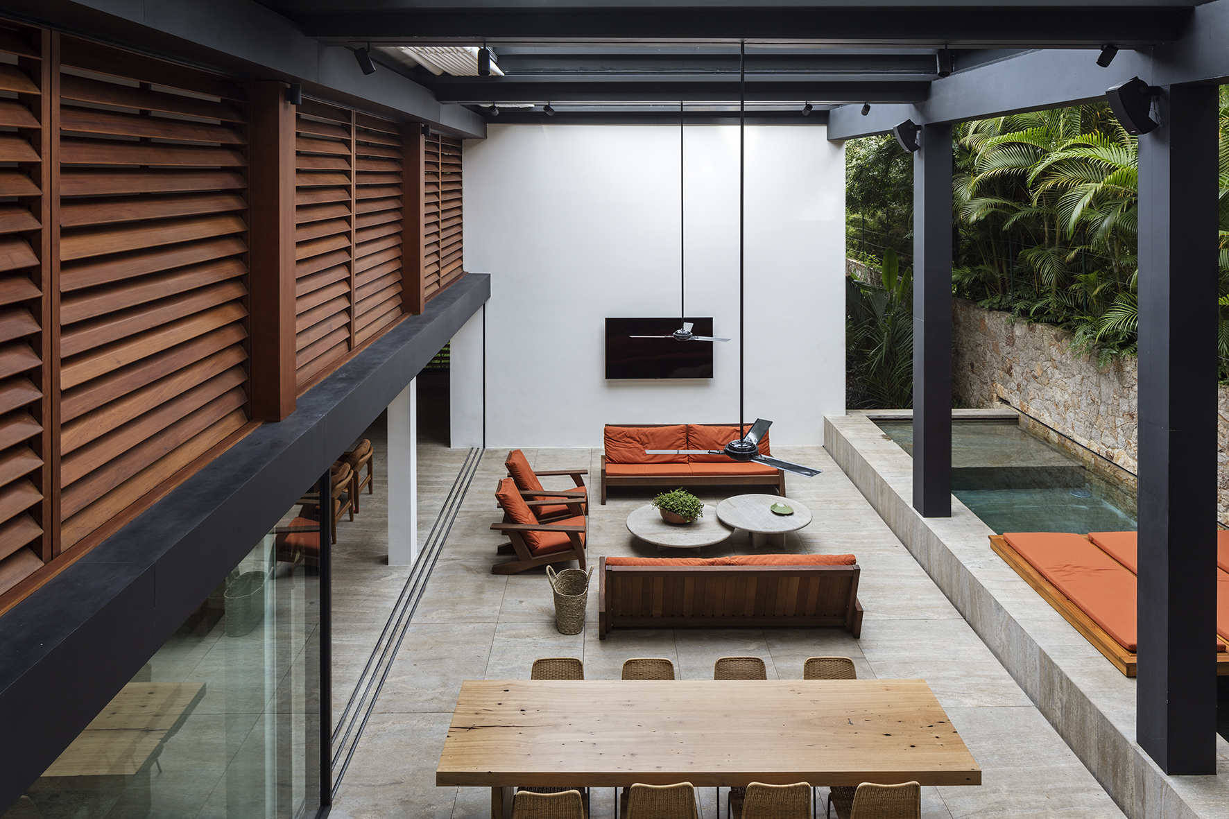 Gallery of ABK House / Bernardes Arquitetura - 4