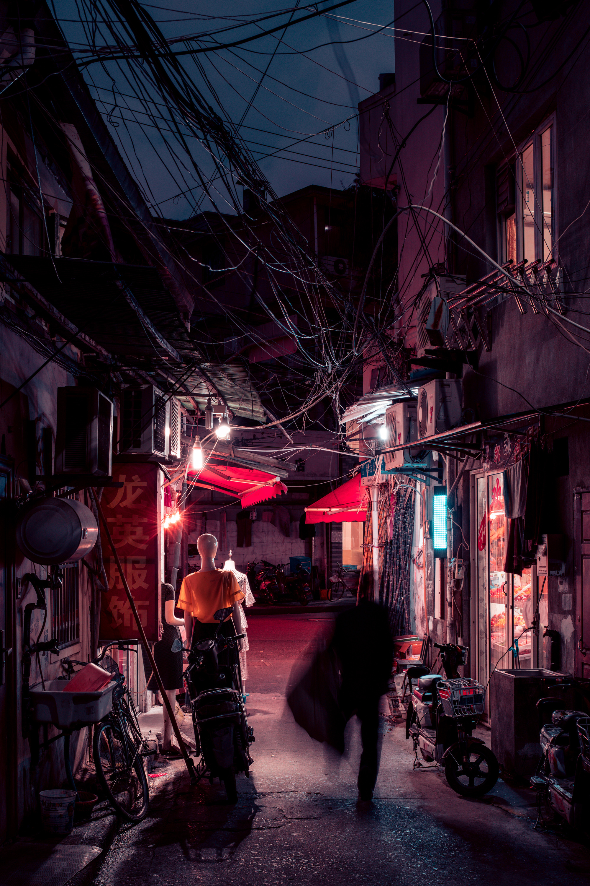 Gallery of Photographer Captures Shanghai's Disappearing Streets - 11