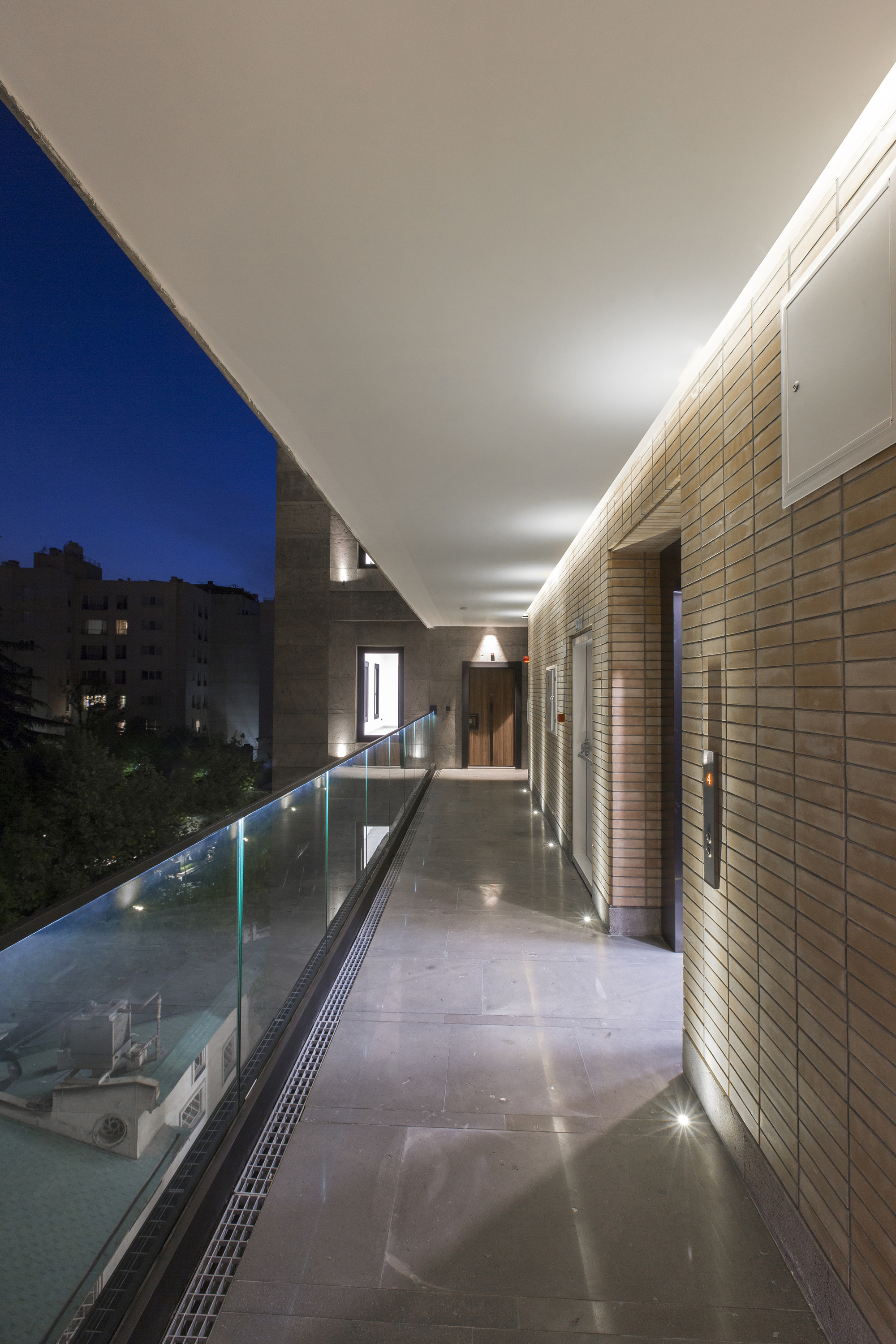 Gallery of Saba Office Building / 7Hoor Architecture Studio + SBAD ...
