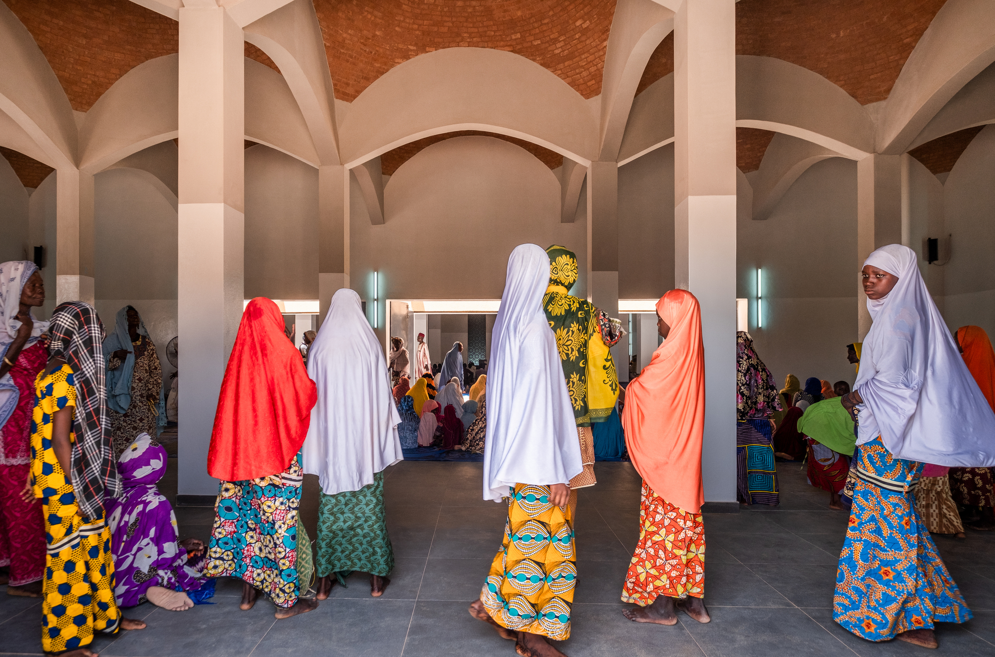 Galeria de HIKMA - Um Complexo Religioso e Laico / atelier masōmī ...