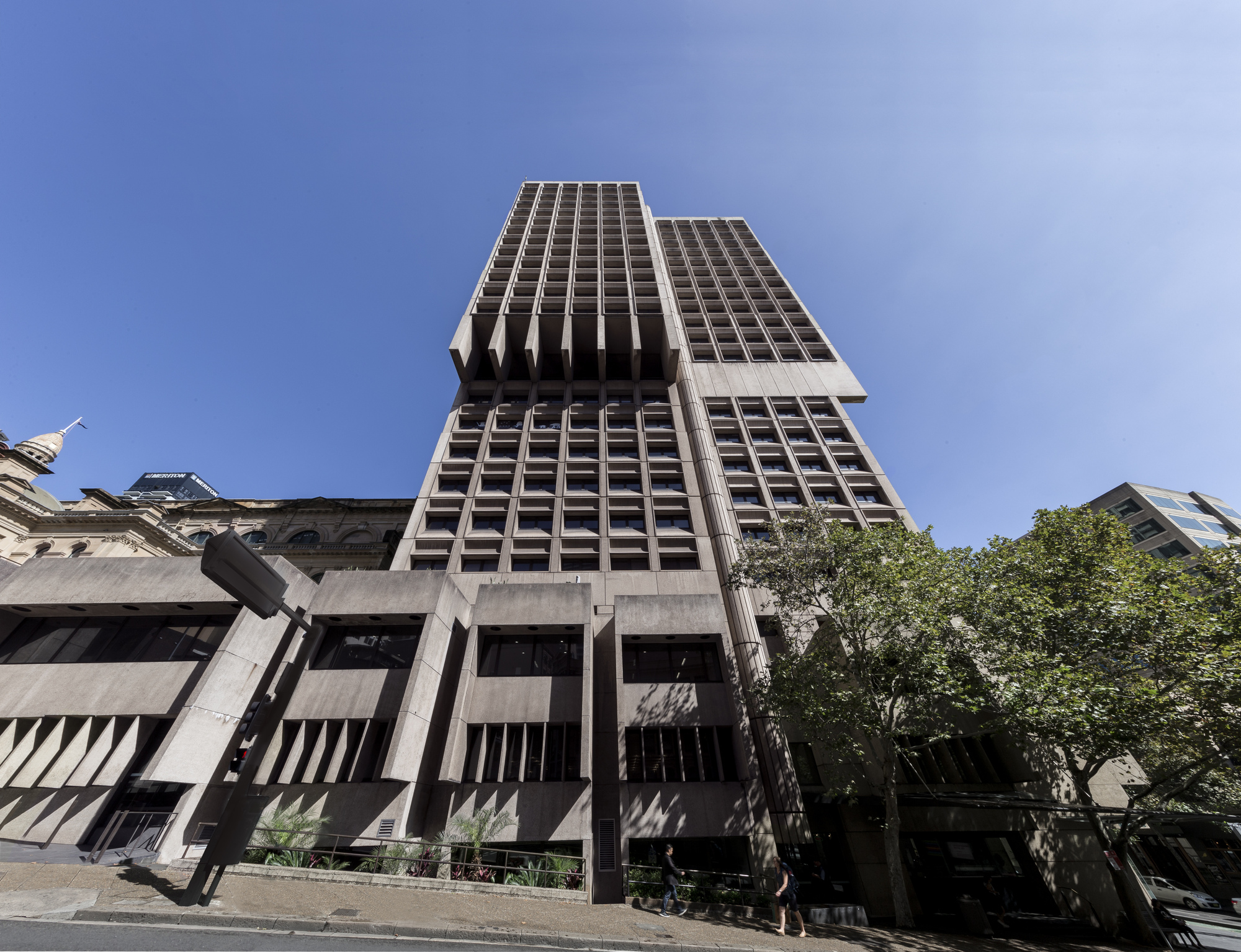 Gallery of Town Hall House / Smart Design Studio - 6