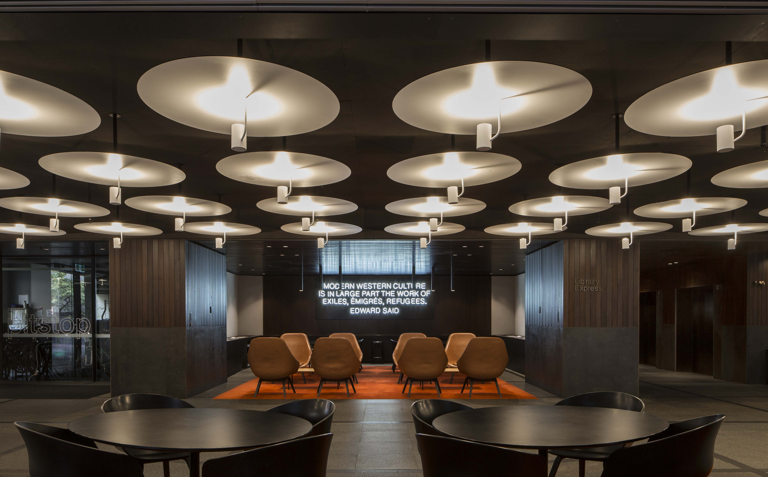 Galeria de Prefeitura de Sydney / Smart Design Studio - 1