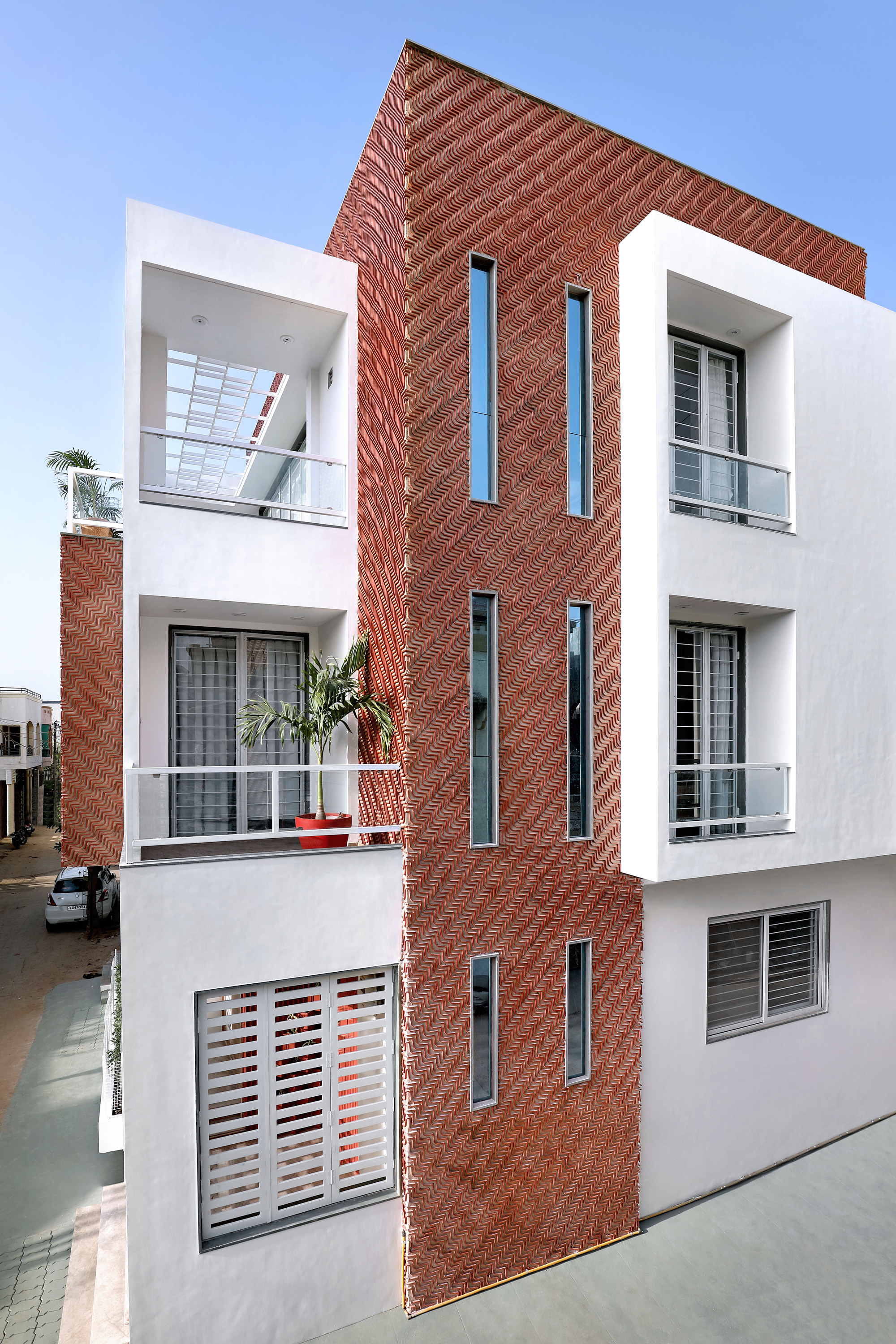 Gallery of House / Manoj Patel Design Studio - 4