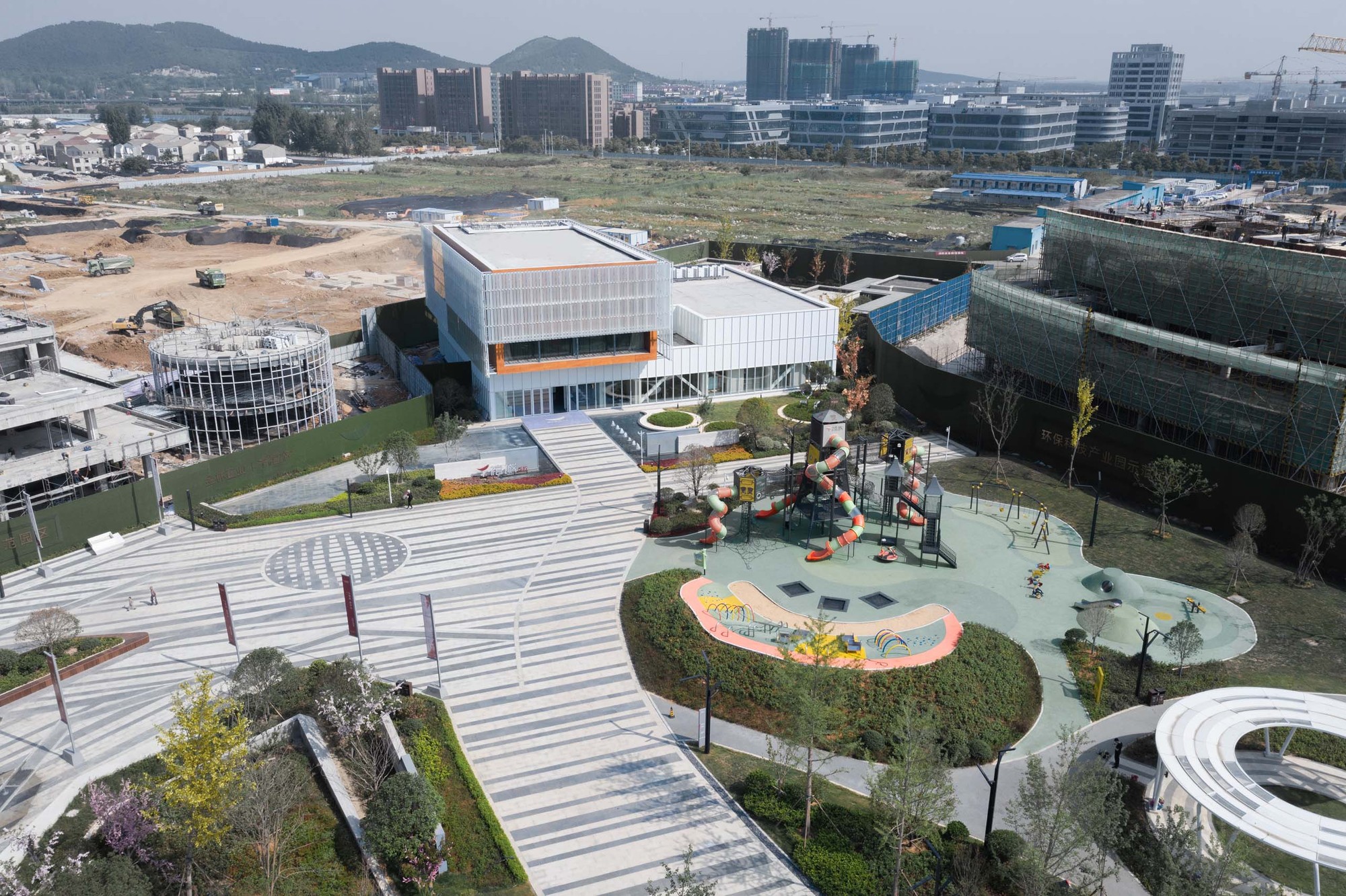 Gallery of Mega Center / BE Design - 6