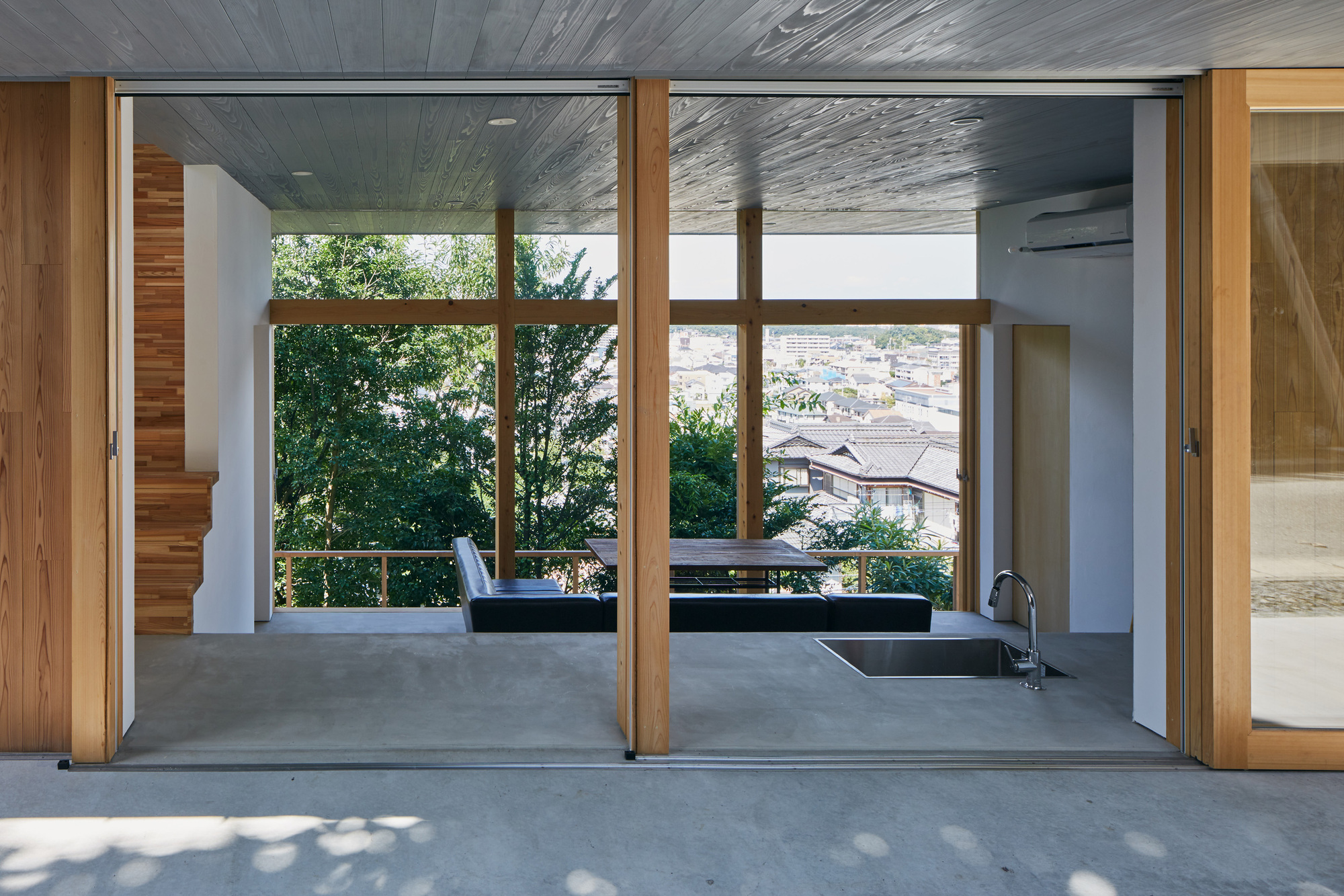 Gallery of Three Tiered Platforms House / ihrmk - 51