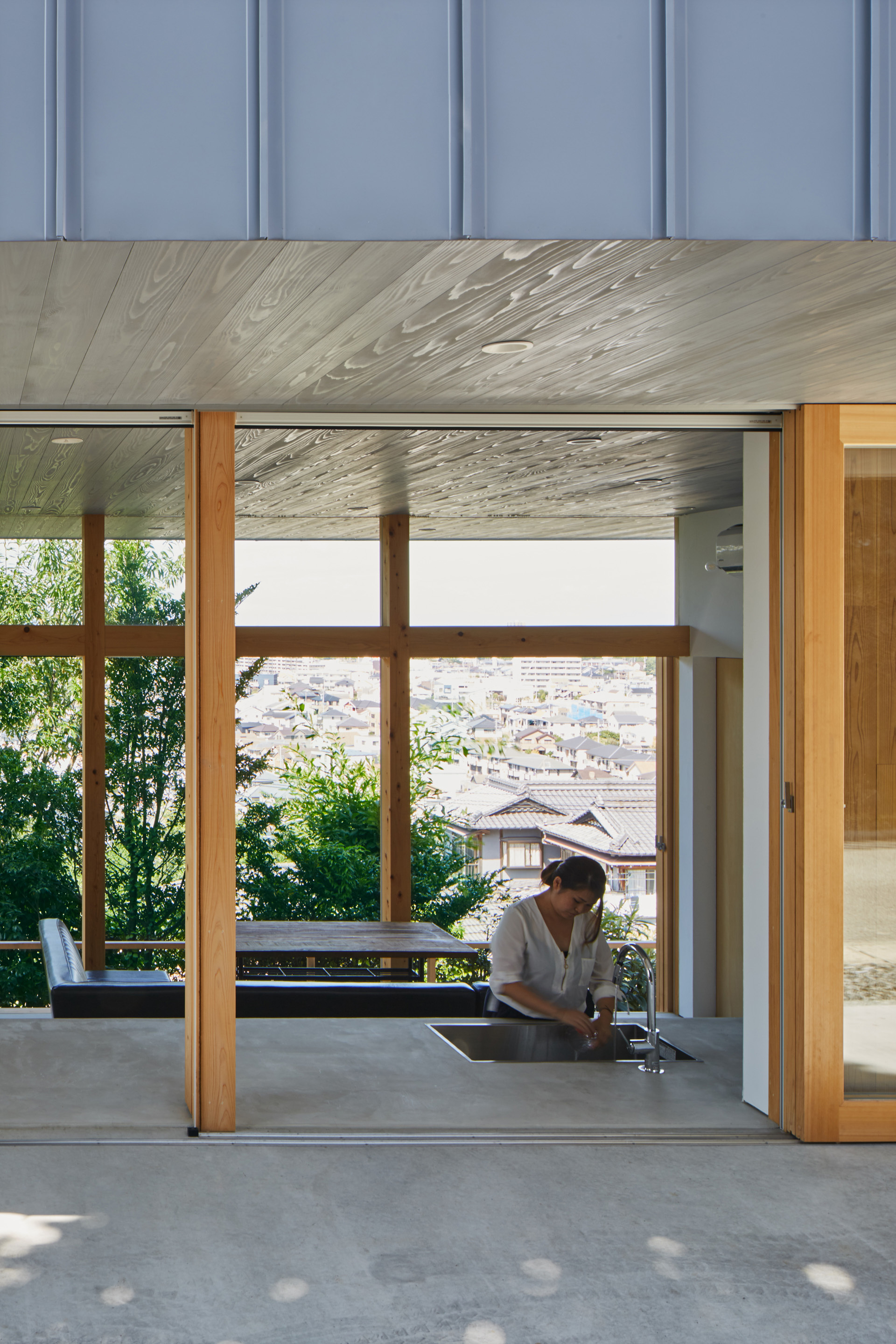 Gallery of Three Tiered Platforms House / ihrmk - 34