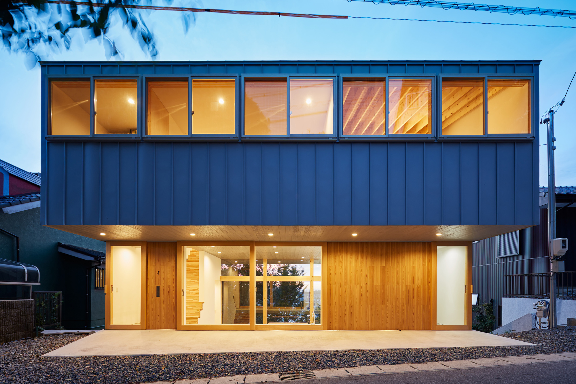 Gallery of Three Tiered Platforms House / ihrmk - 7