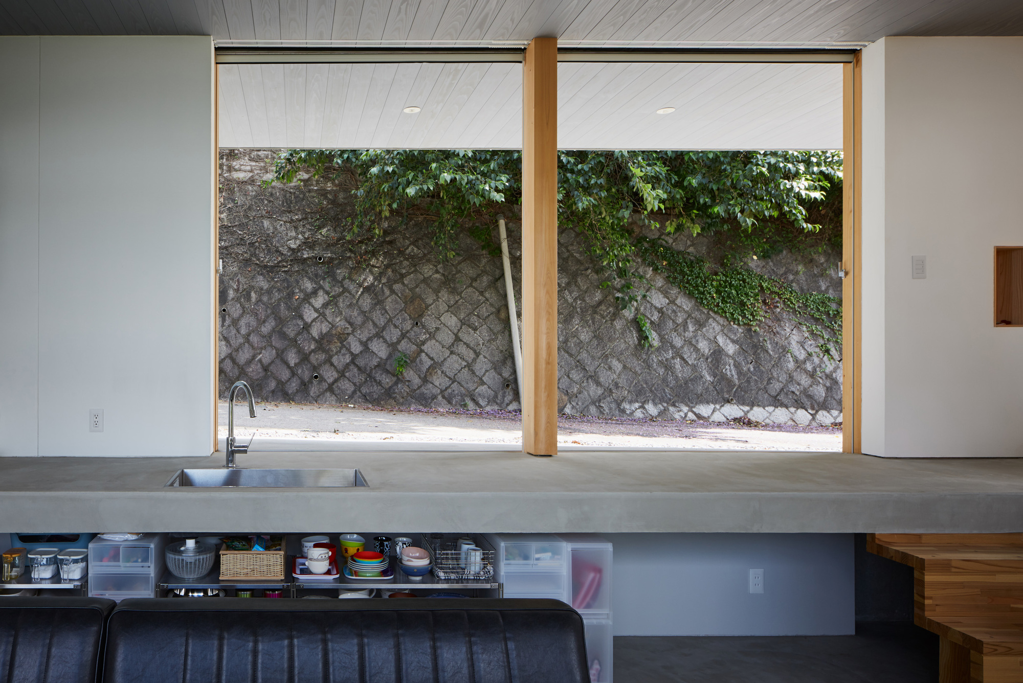 Gallery of Three Tiered Platforms House / ihrmk - 11