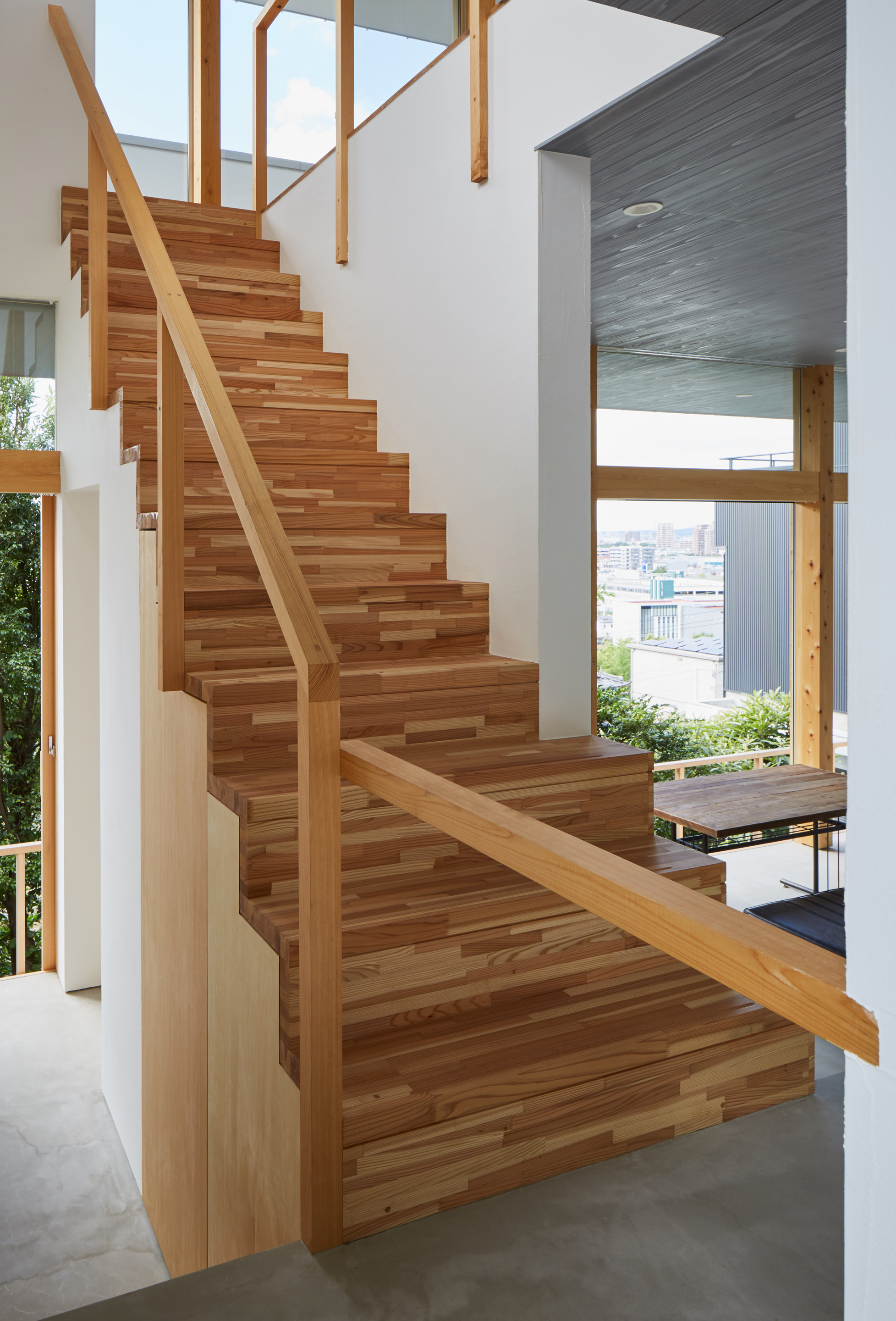 Gallery of Three Tiered Platforms House / ihrmk - 45