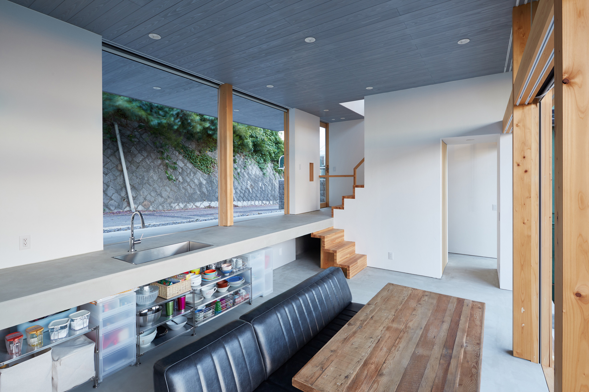 Gallery of Three Tiered Platforms House / ihrmk - 46