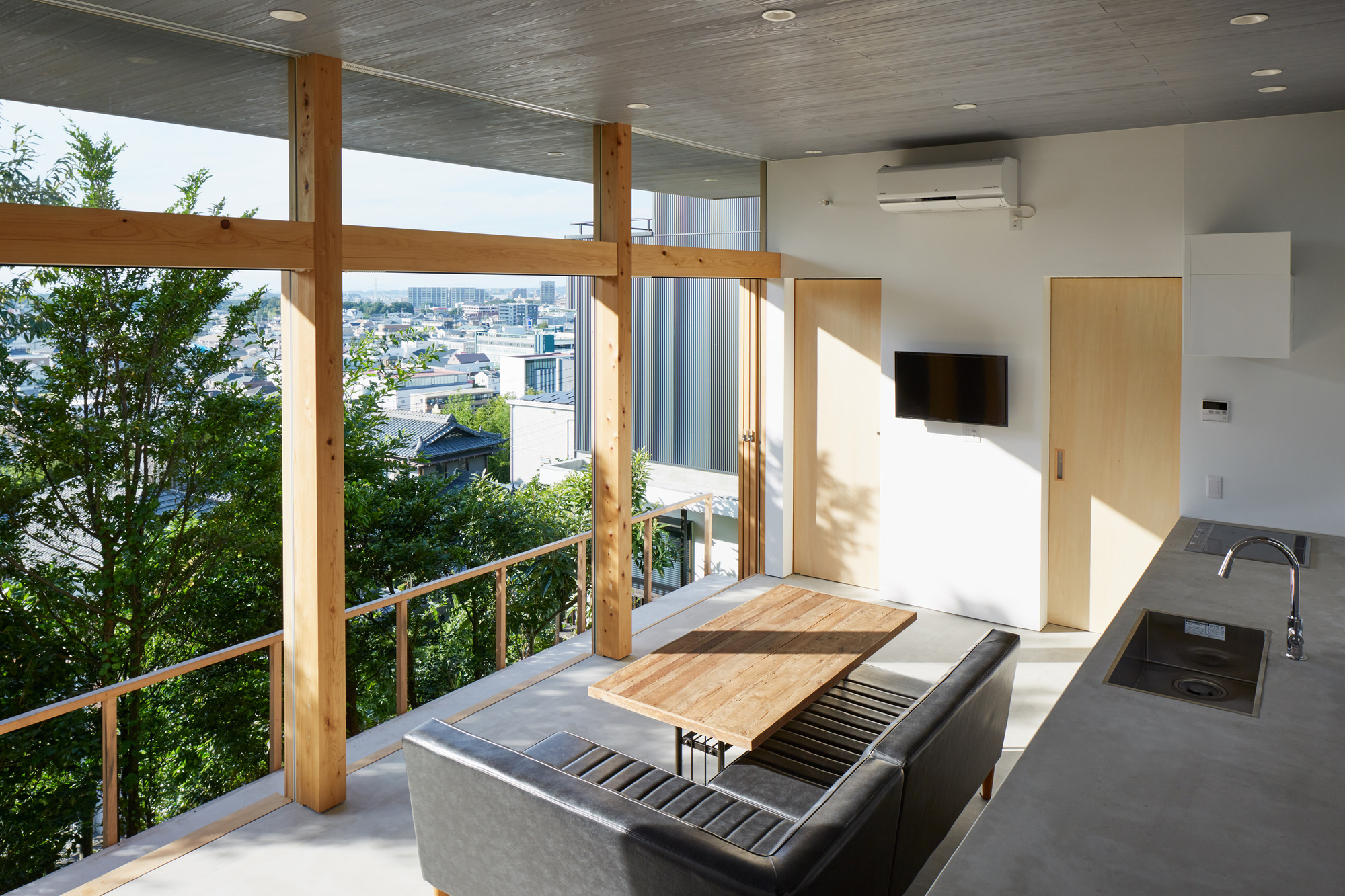 Gallery of Three Tiered Platforms House / ihrmk - 24