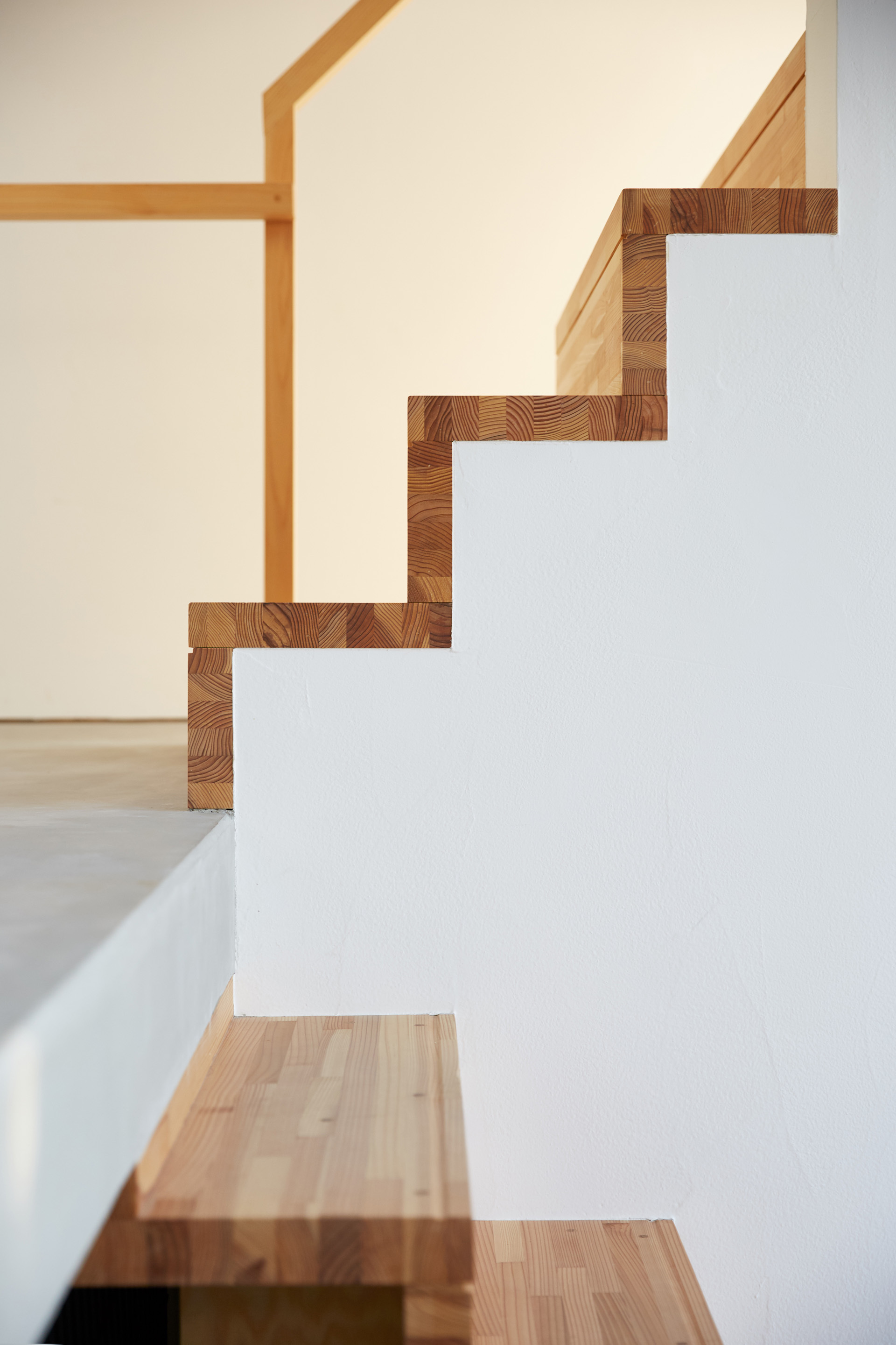 Gallery of Three Tiered Platforms House / ihrmk - 26