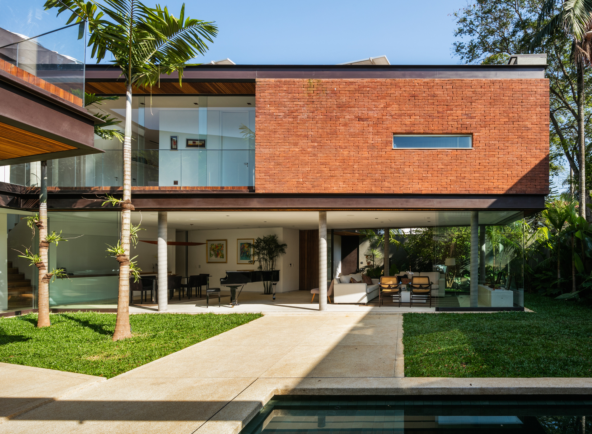 Casa RFC / Reinach Mendonça Arquitetos Associados | ArchDaily Perú