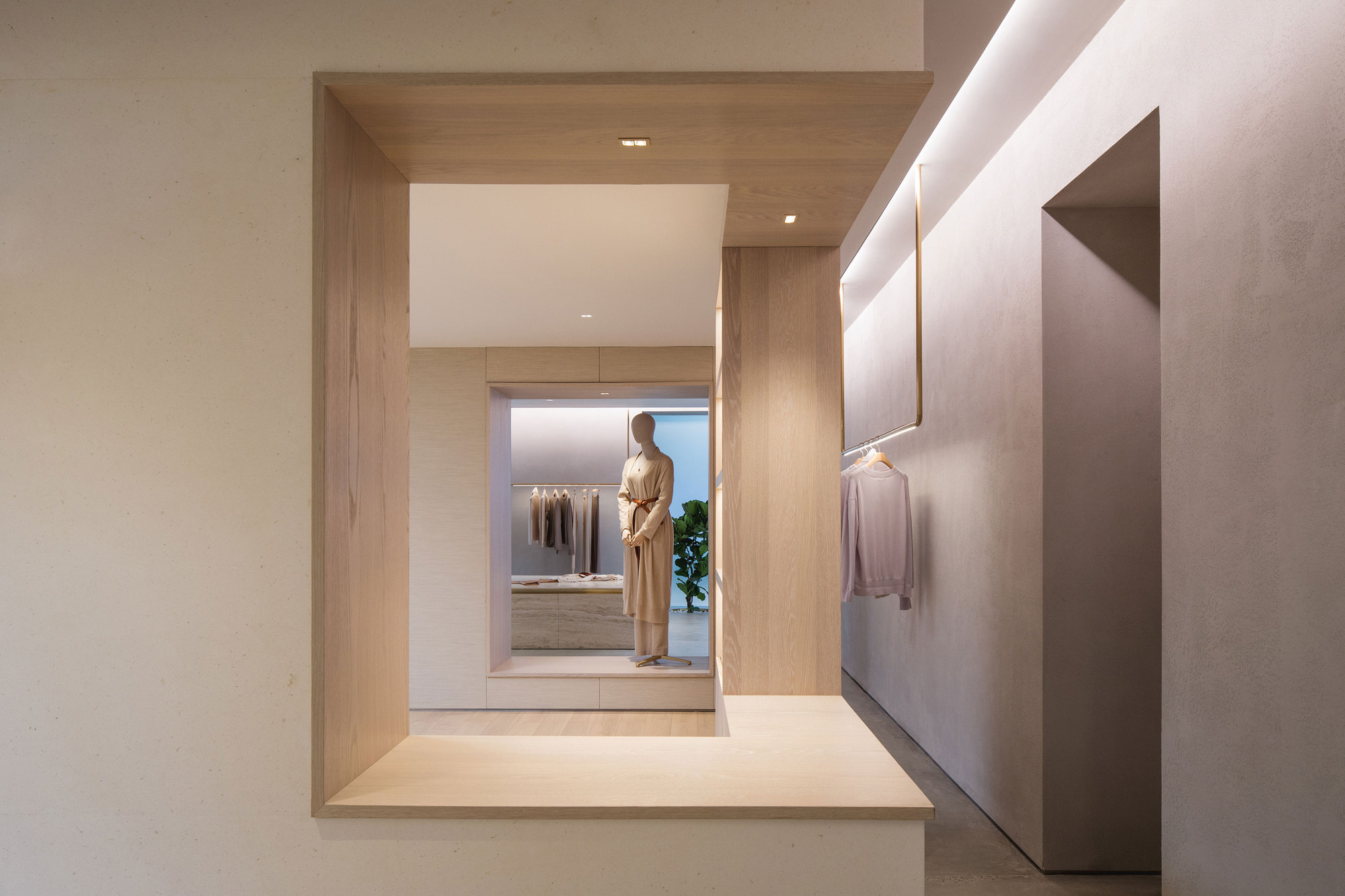 Gallery of EMME Store / LUKSTUDIO - 18